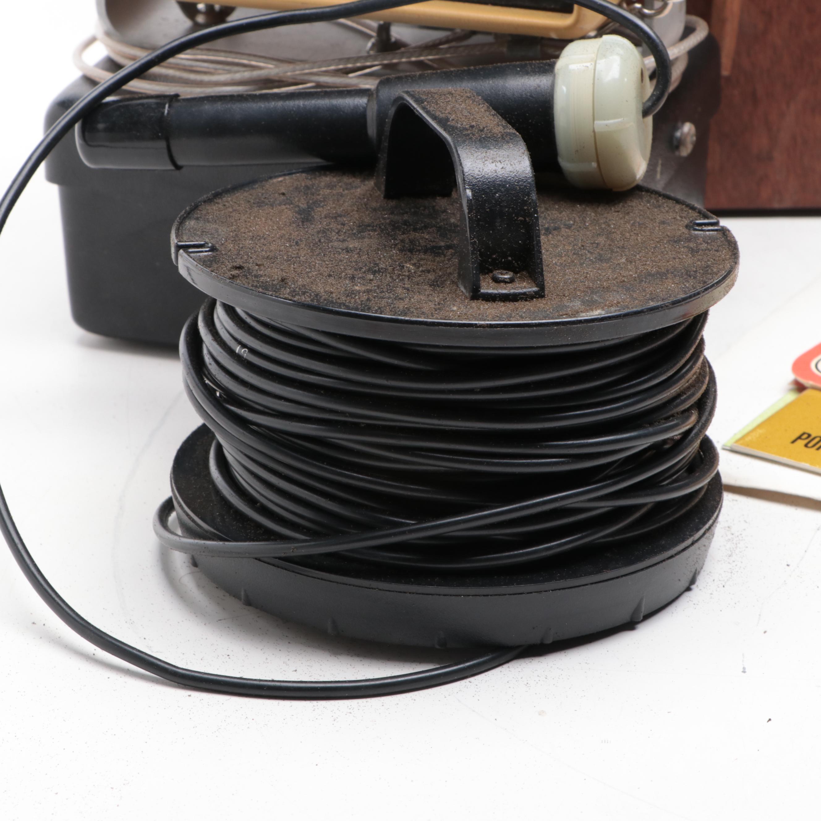 Lowrance LFG-120 Locator/Sounder Fish Finder | EBTH