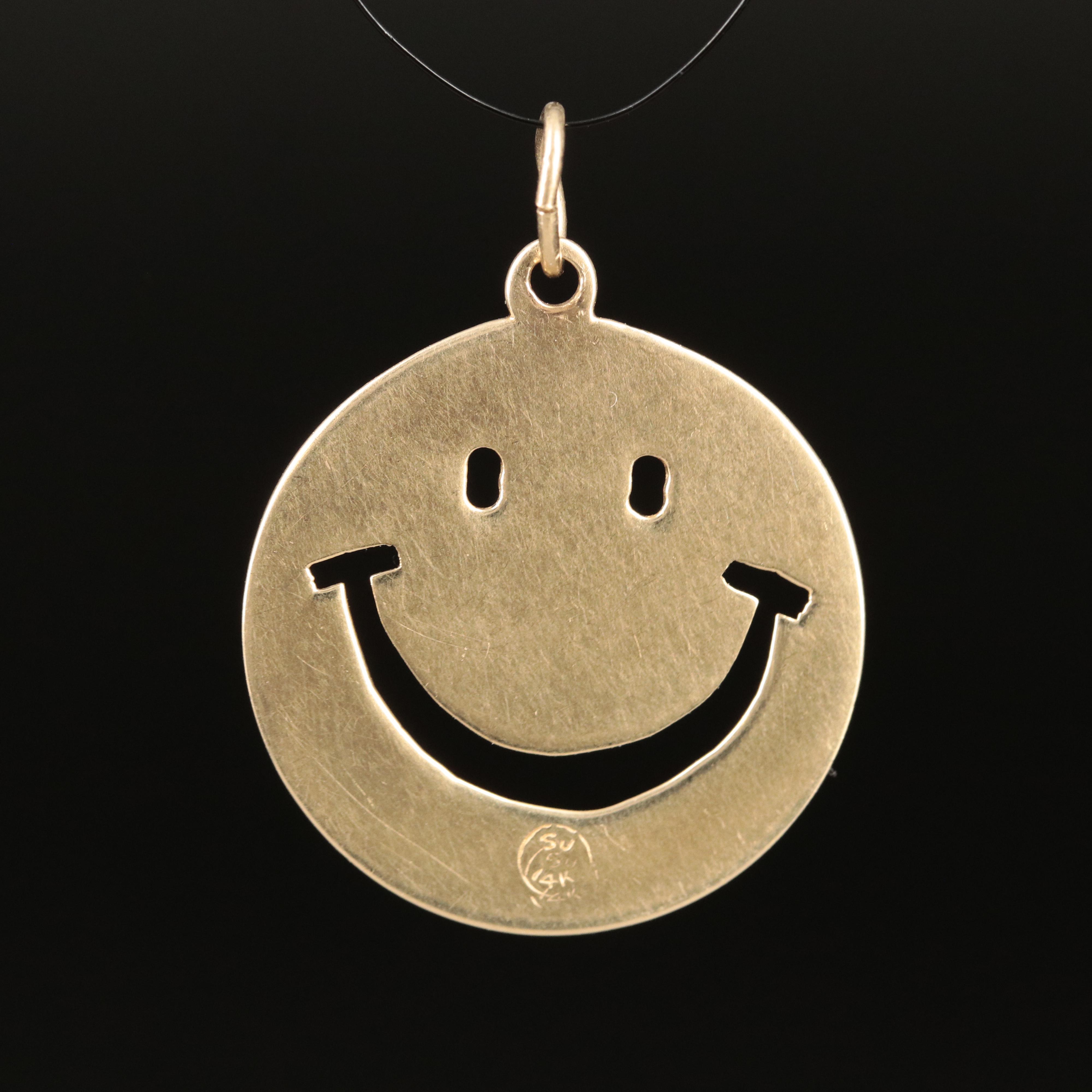 14K Smiley Face Pendant | EBTH