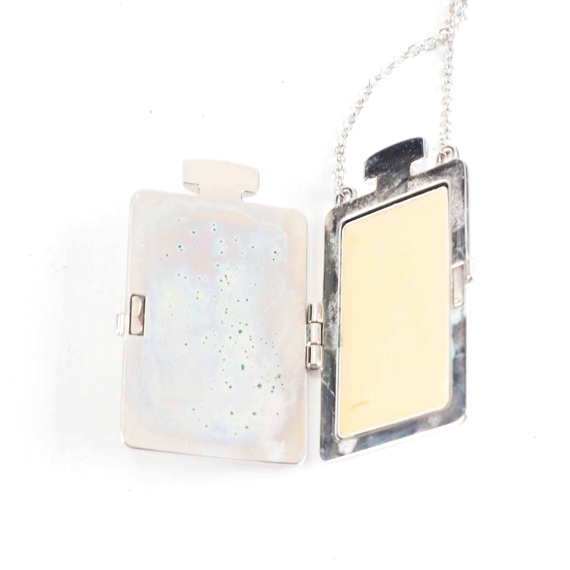 Chloé Bottle Shaped Necklace with Solid Perfume | EBTH