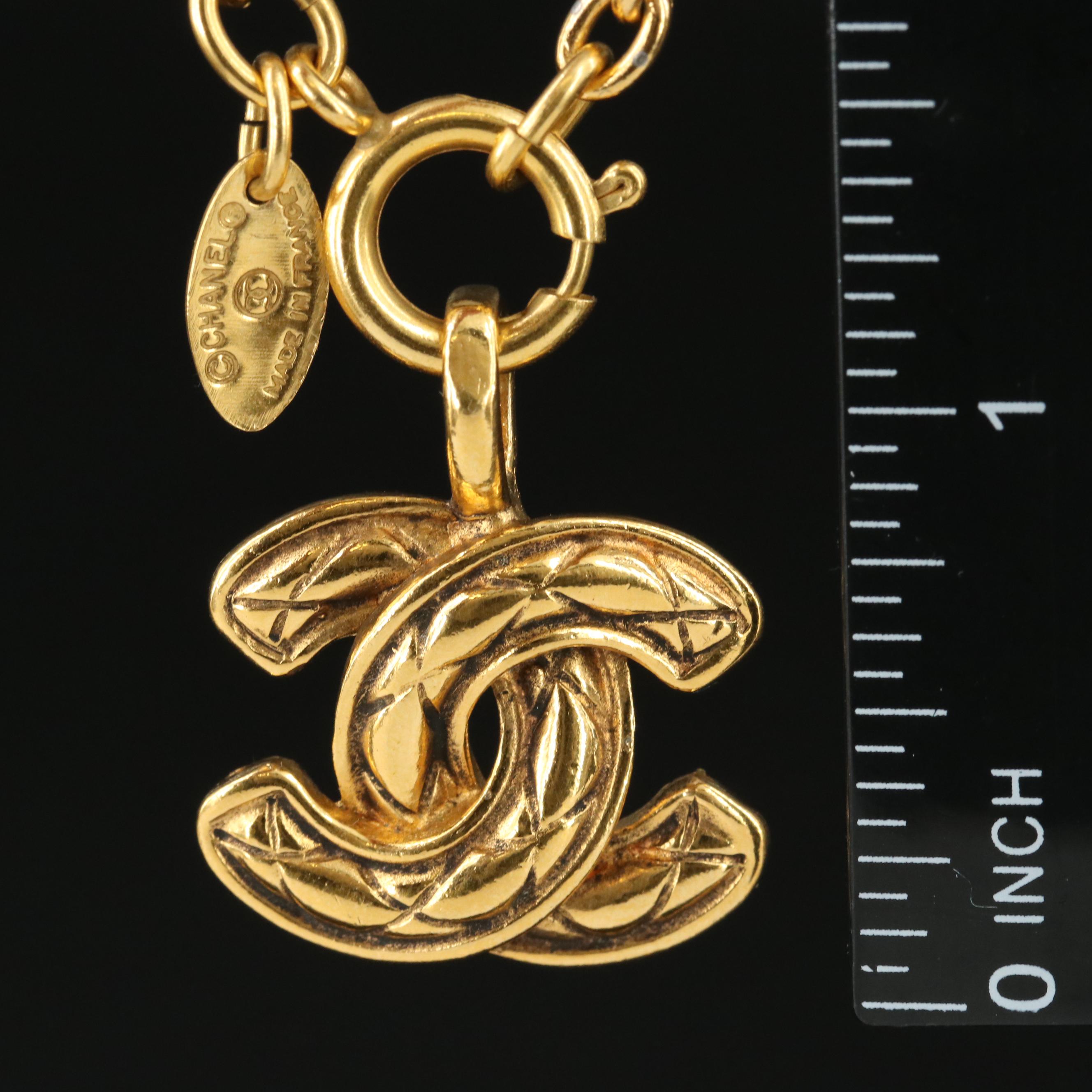 Chanel Quilted CC Logo Necklace | EBTH