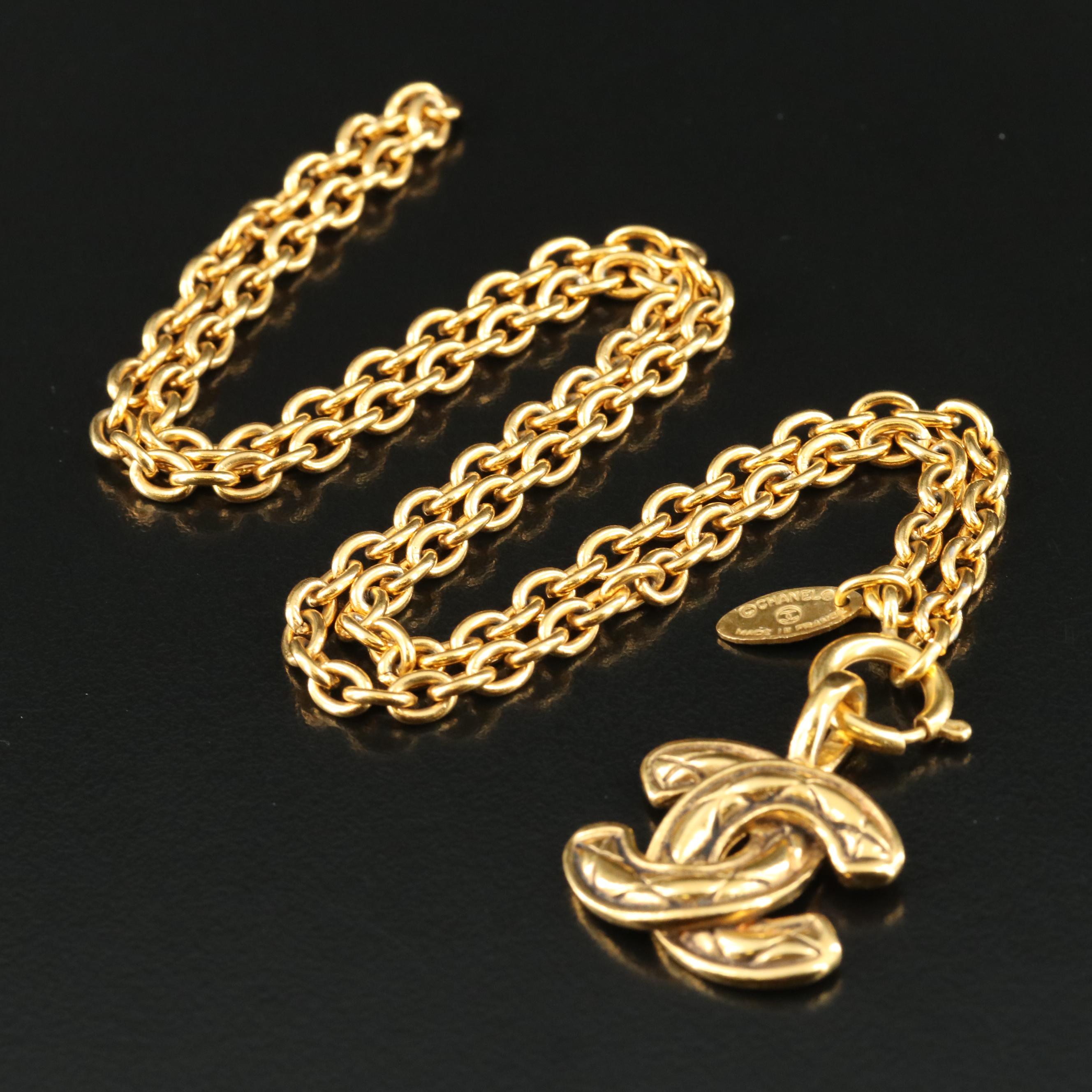 Chanel Quilted CC Logo Necklace | EBTH