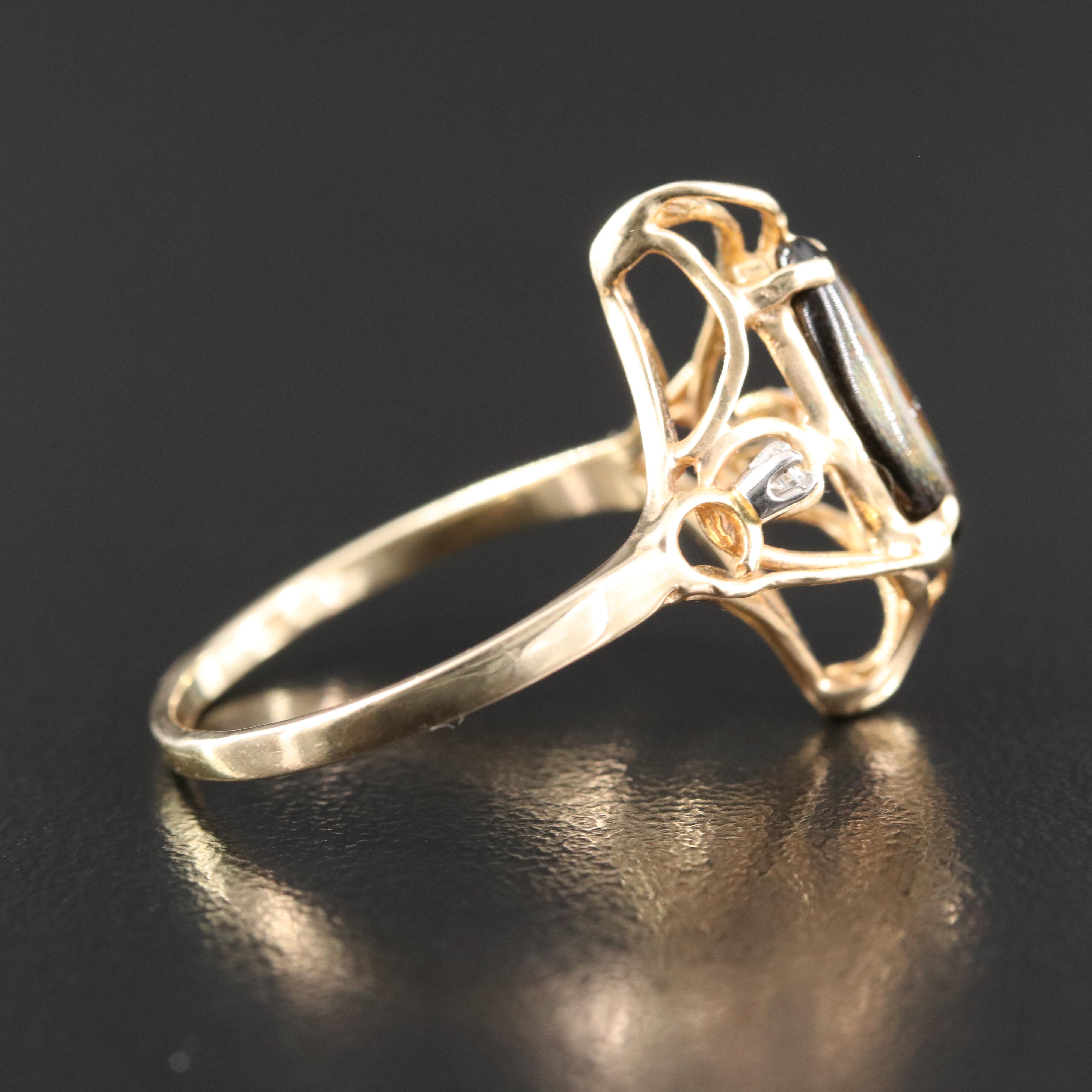 14K Coral and Diamond Pointer Ring | EBTH