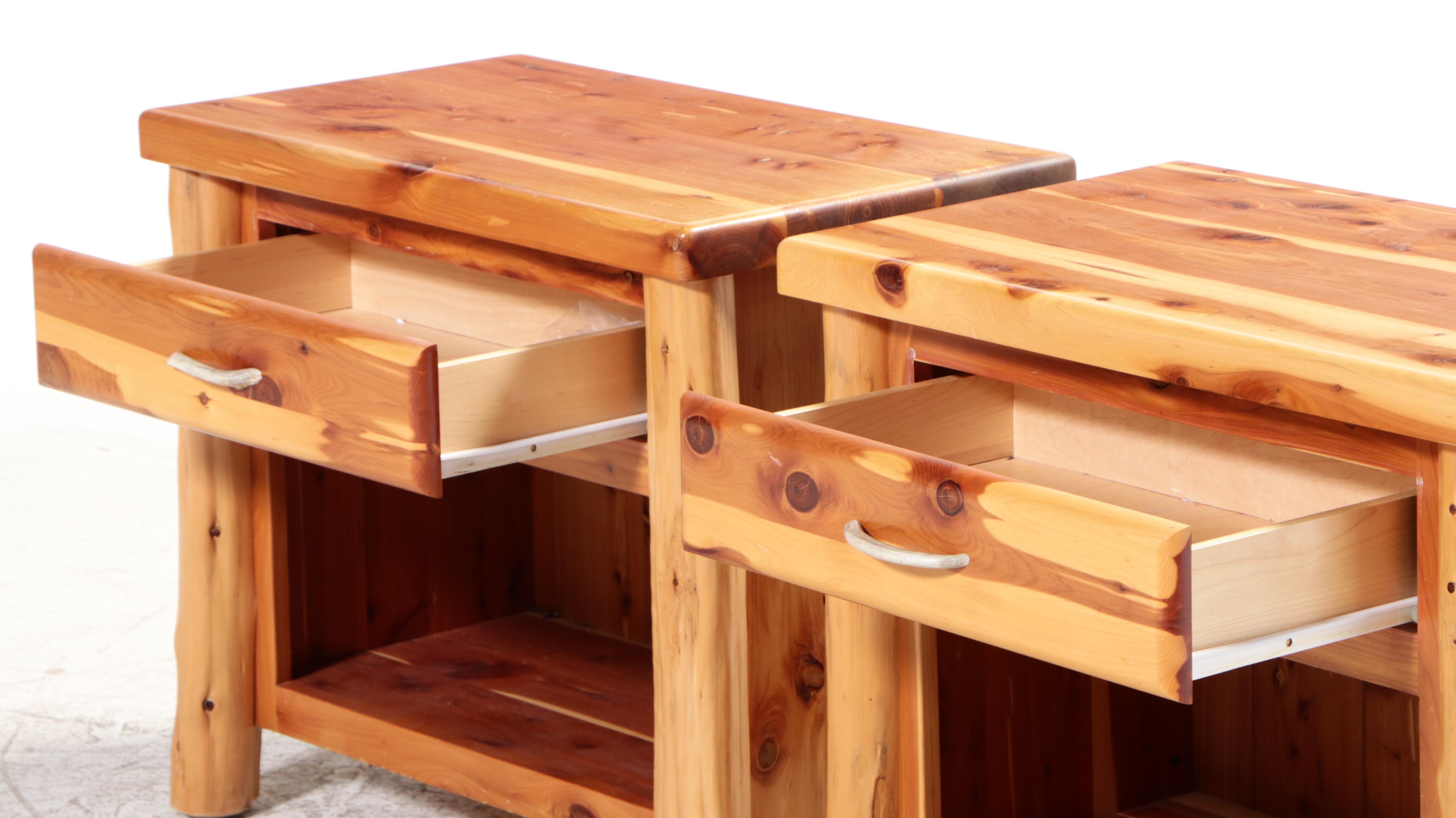 Amish Rustic Cedar Bedside Tables | EBTH