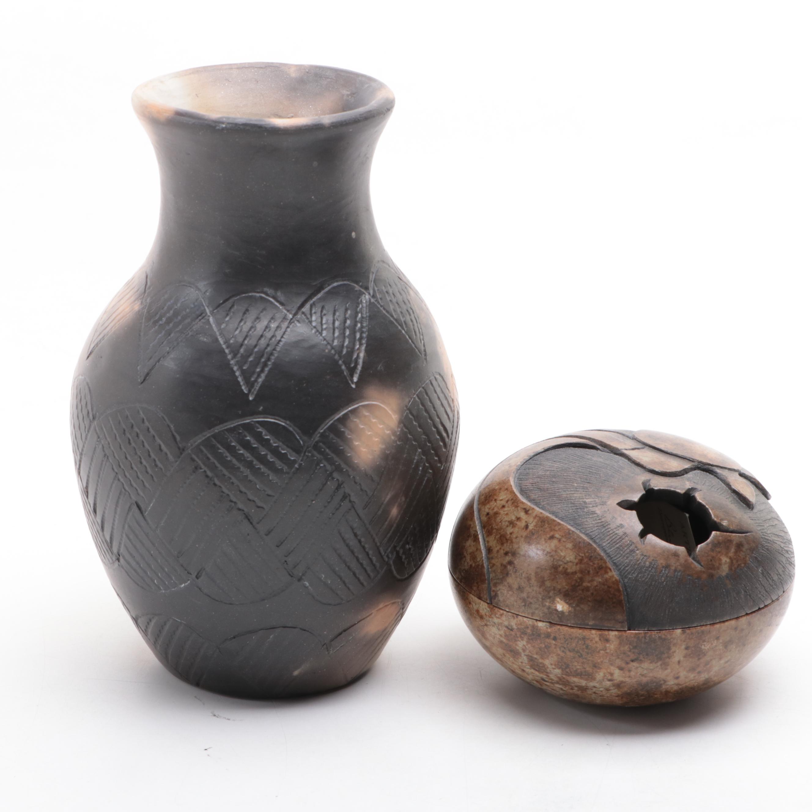 Native American Cherokee Amanda Swimmer Vase and More | EBTH