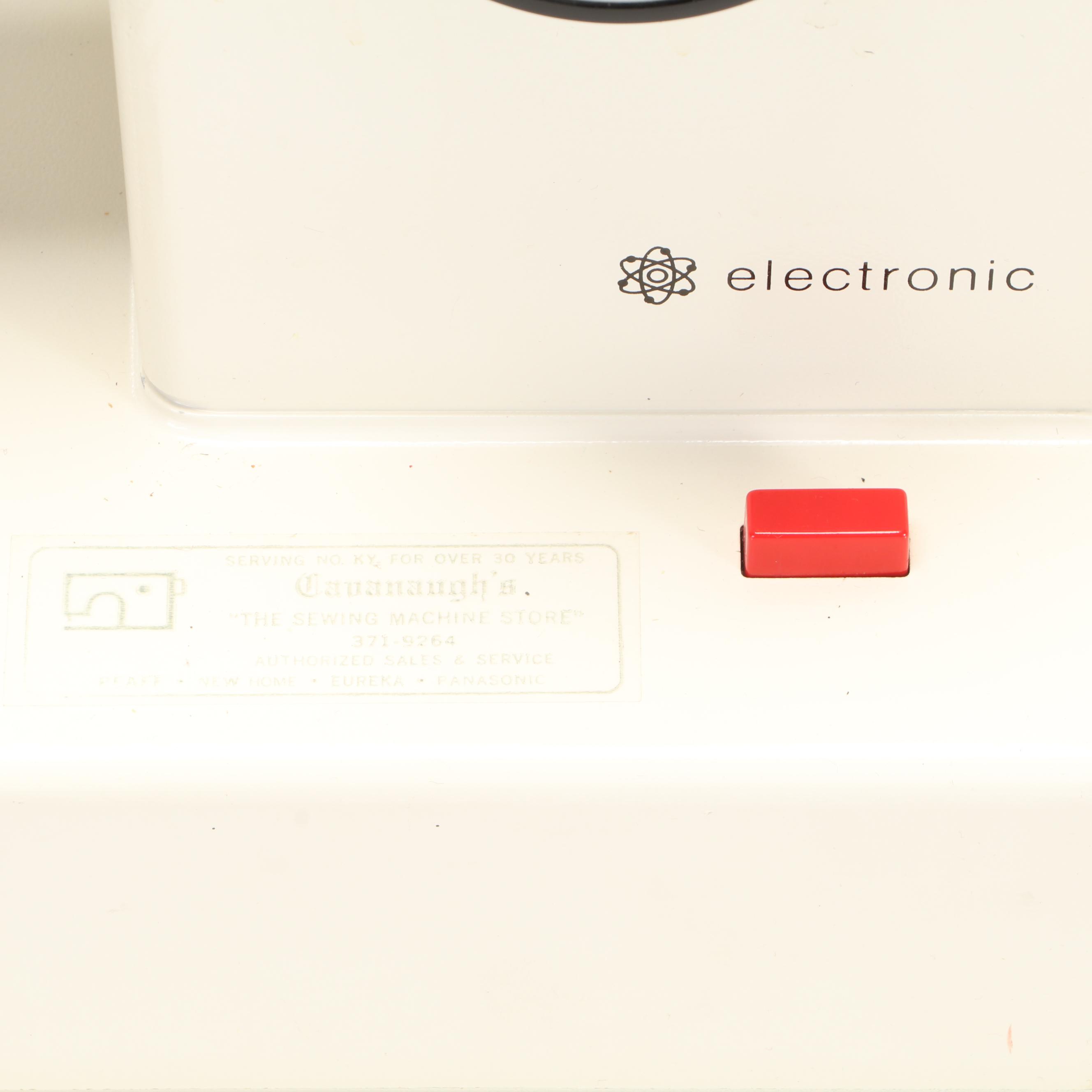 Pfaff 1222E Electronic Sewing Machine, Mid to Late 20th Century | EBTH