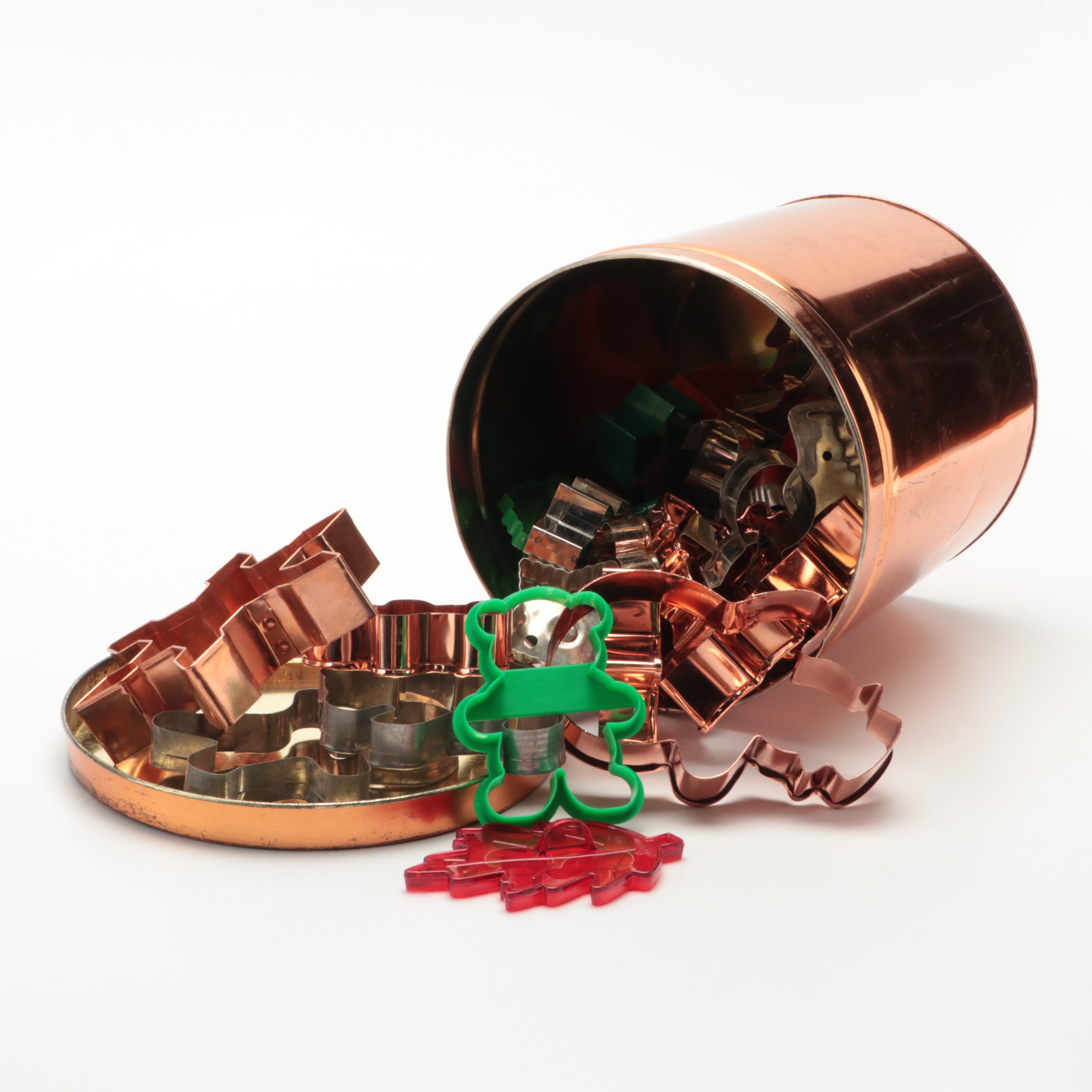 Ritz Cracker Tin with Hygeia Screw Top Bottles, Soup Mugs, and More | EBTH