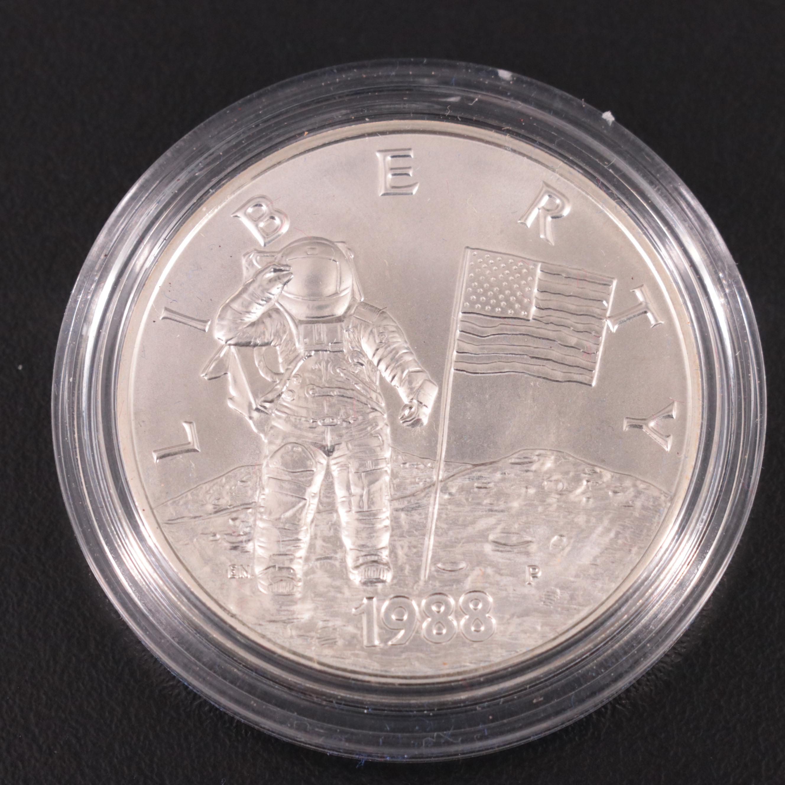 Set of Two America in Space Medals Struck at the Philadelphia Mint | EBTH