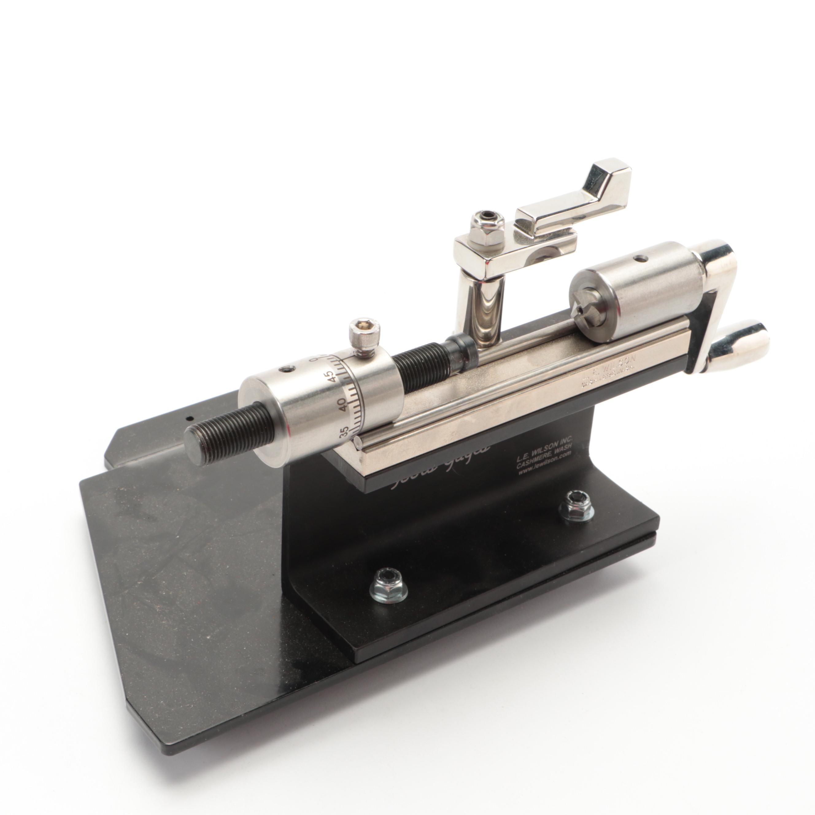 Hornady Lock-n-Load Concentricity Tool with Other Reloading Tools | EBTH