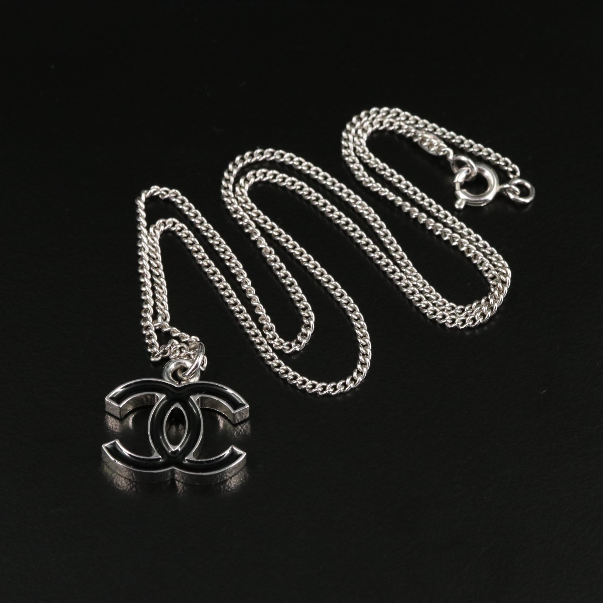 Chanel Logo Pendant Necklace | EBTH