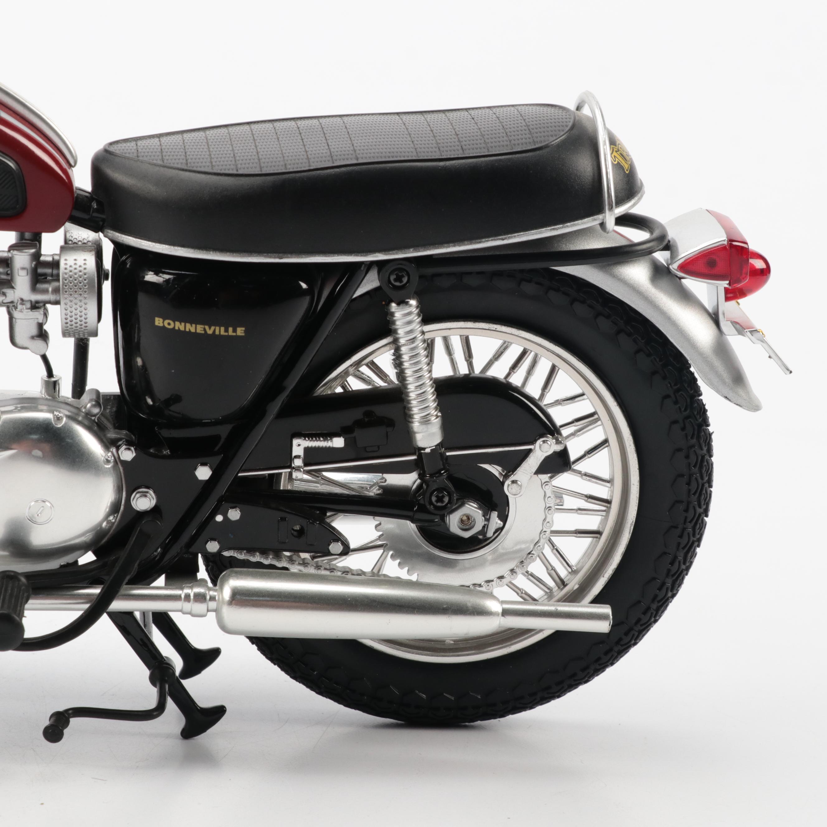 Triumph Bonneville Model Motorcycle | EBTH