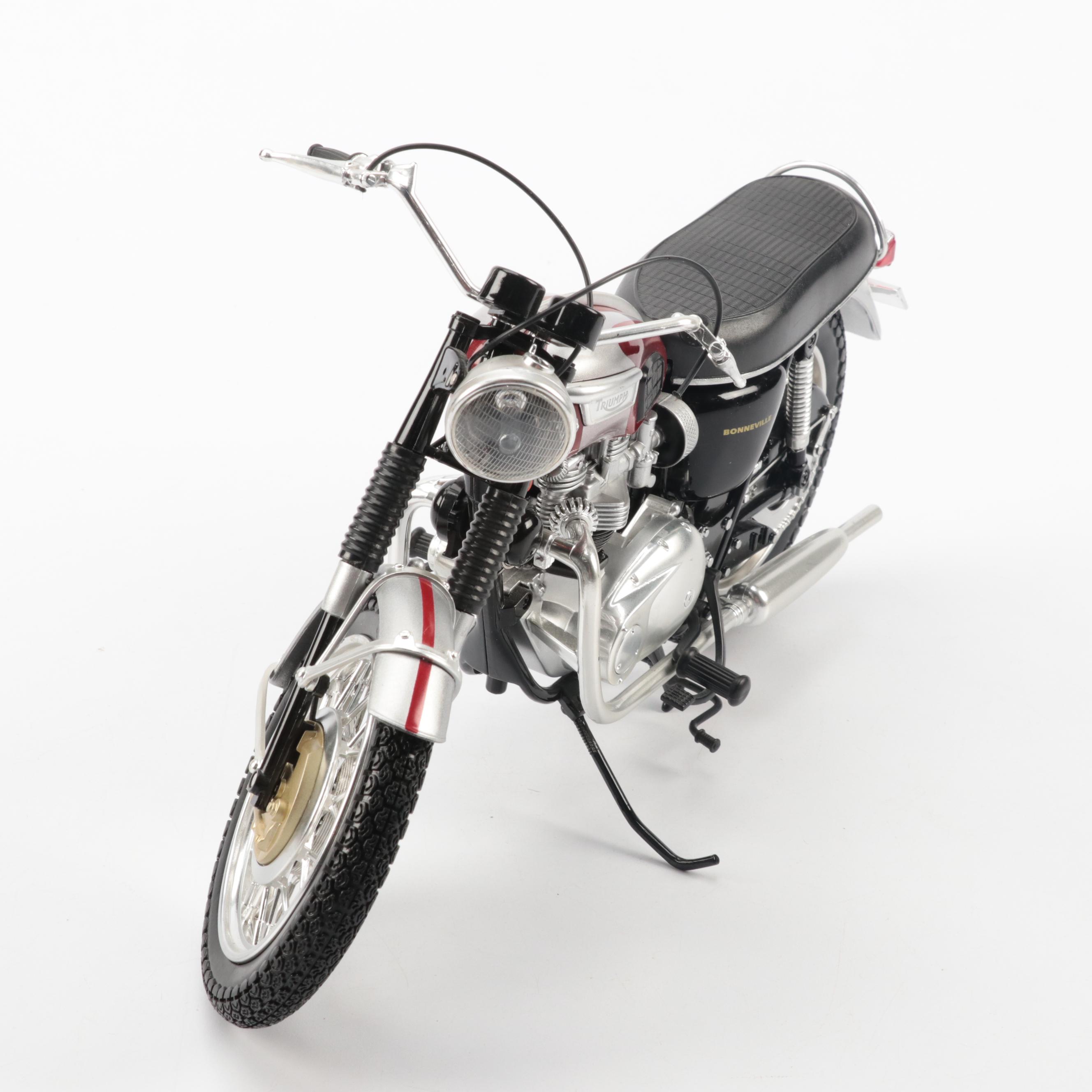 Triumph Bonneville Model Motorcycle | EBTH