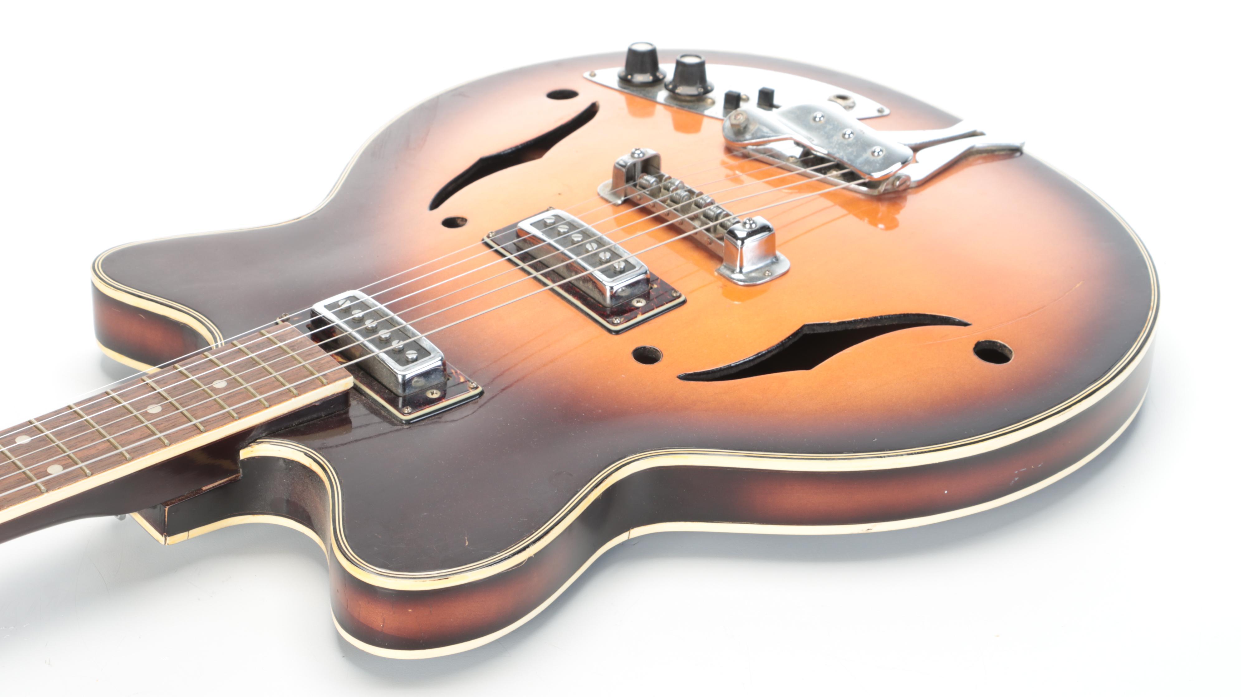 Woolworths Audition Right-Handed Electric Guitar with Case | EBTH