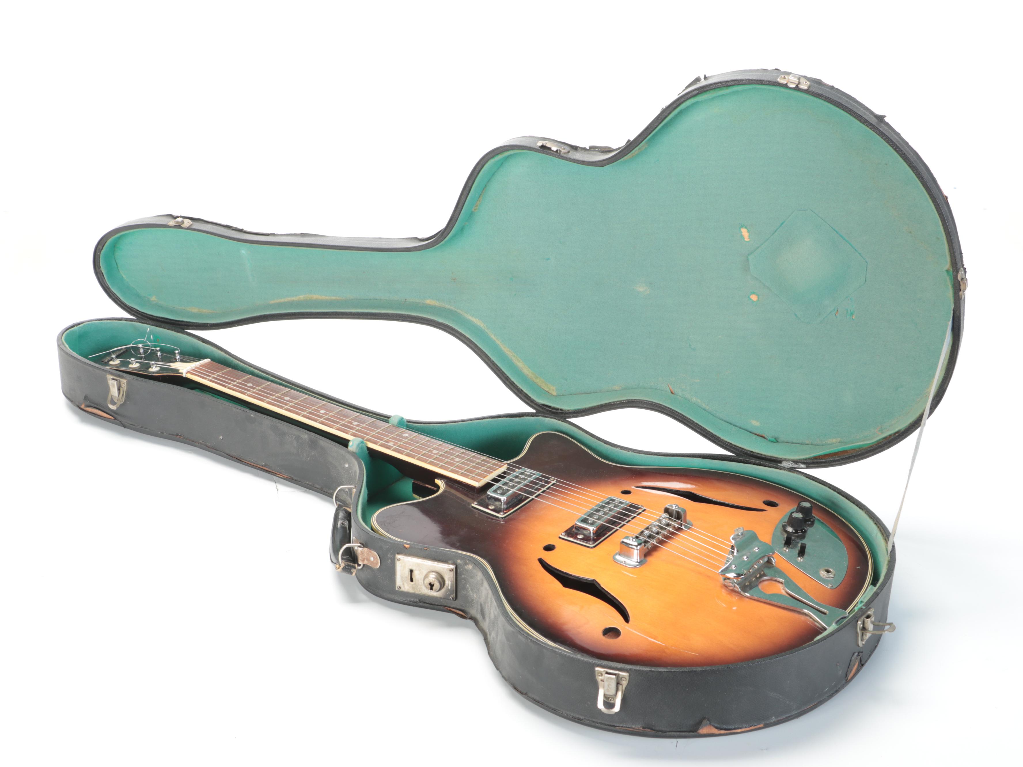 Woolworths Audition Right-Handed Electric Guitar with Case | EBTH