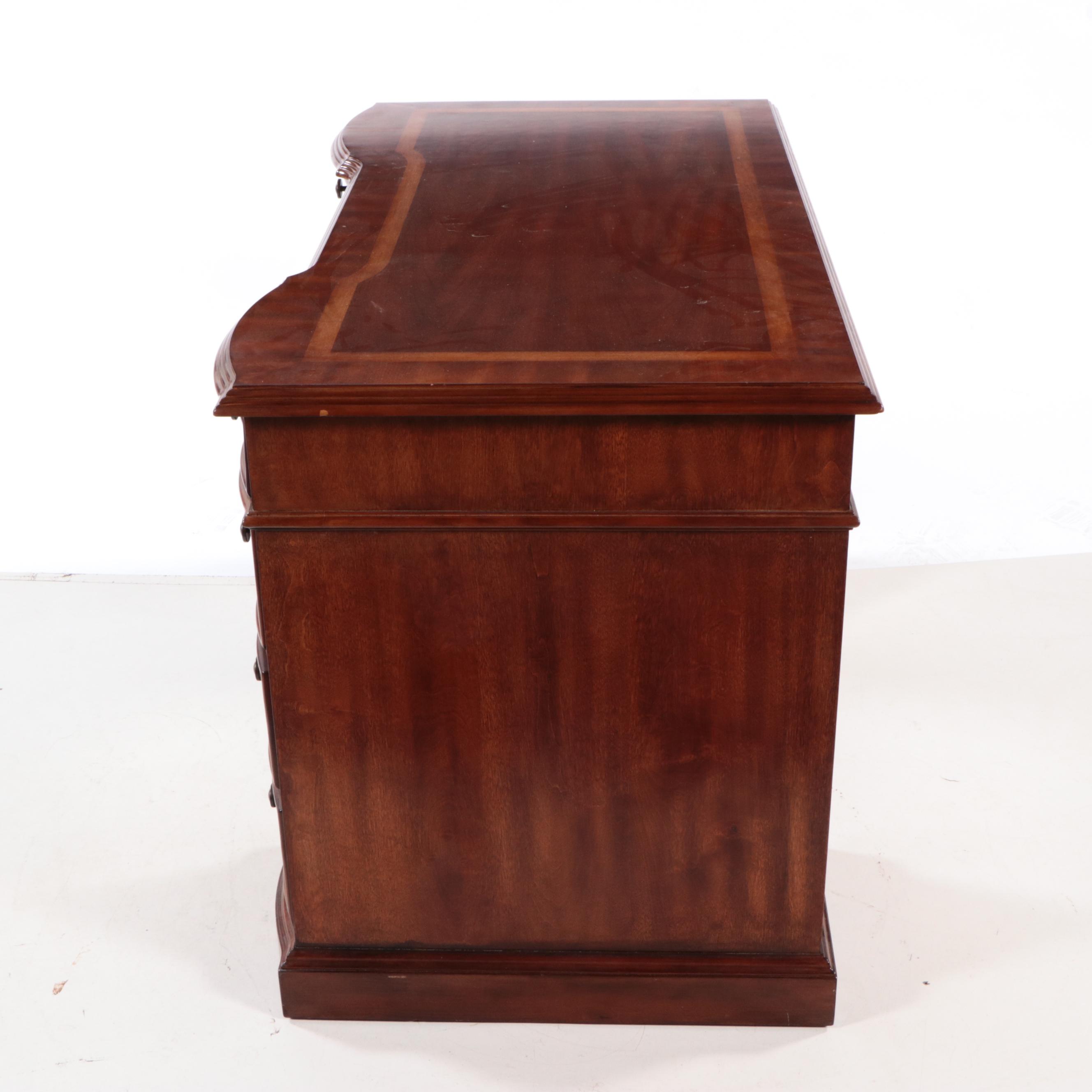 Home Meridian "Preston" Regency Style Mahogany Pedestal Desk | EBTH