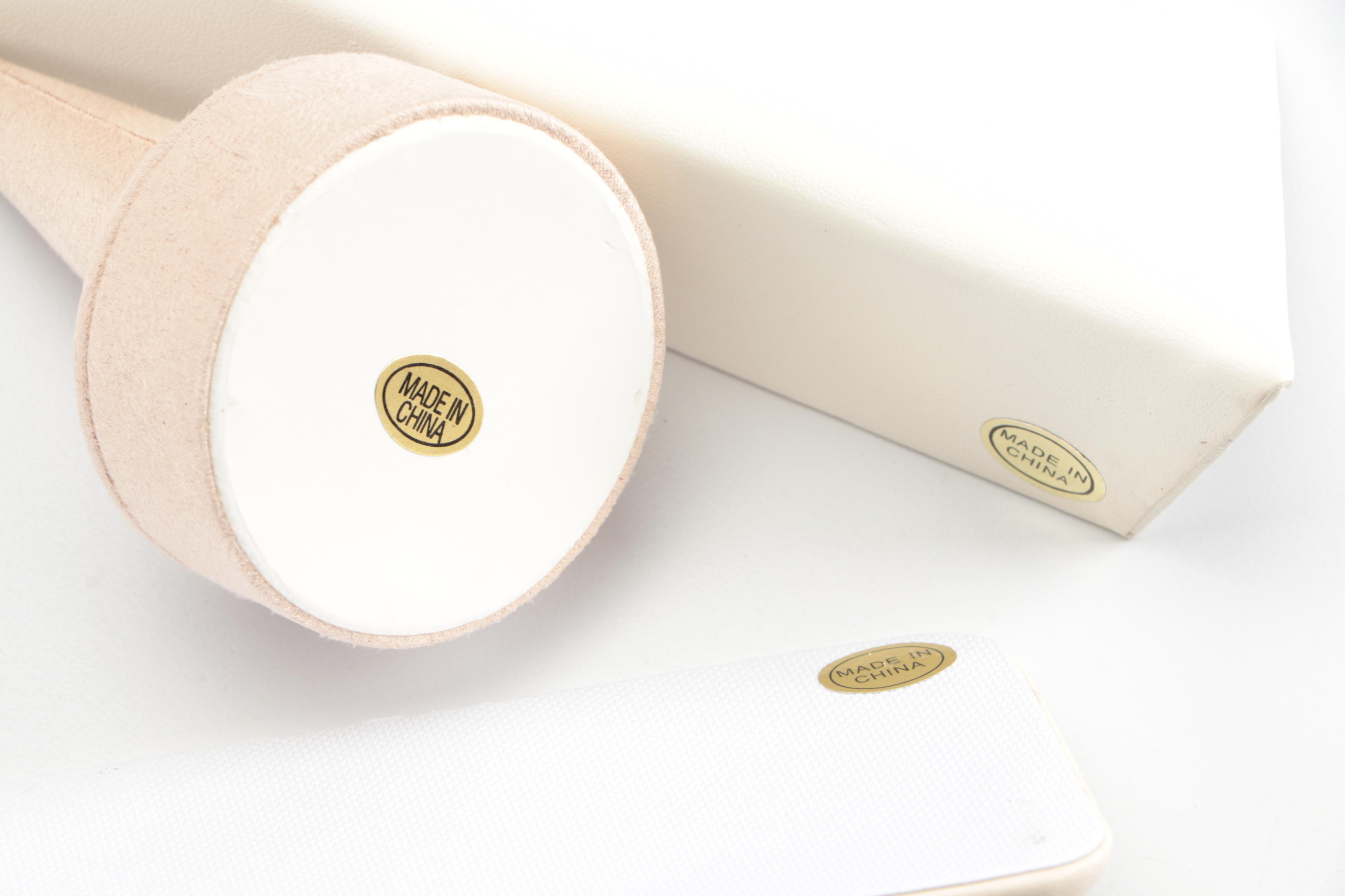 Gem Pak with More Necklace and Ring Jewelry Displays | EBTH