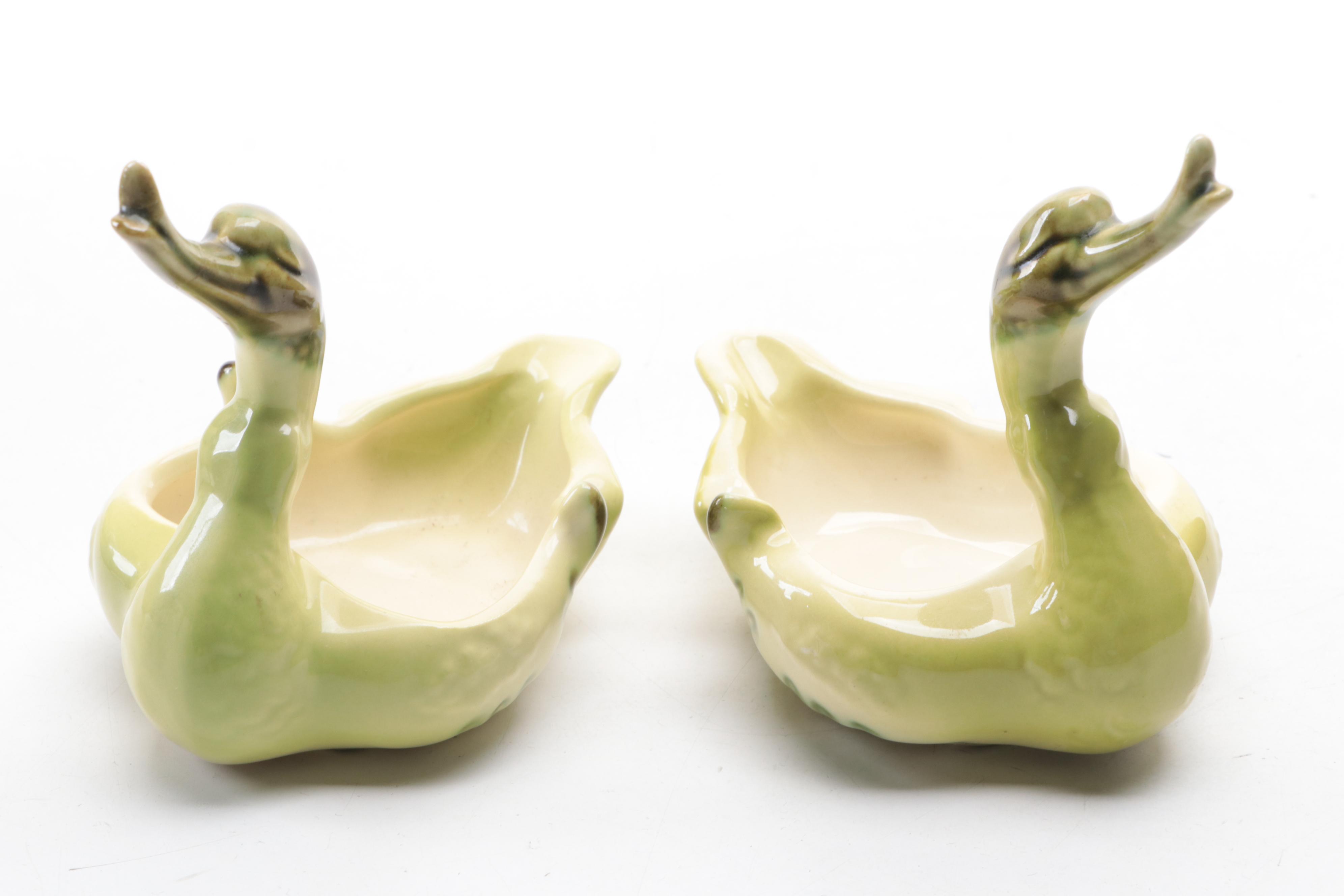 Hull Pottery Swan Centerpiece Bowl With Cygnet Accent Bowls | EBTH