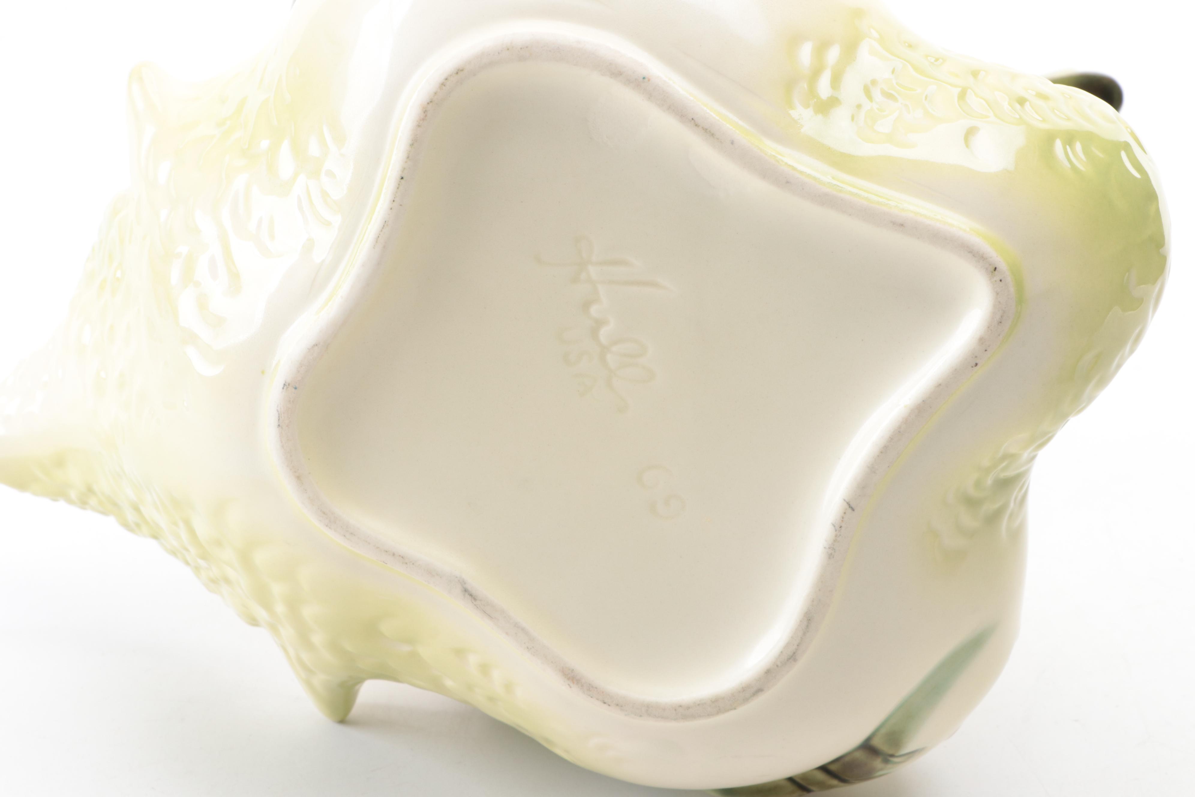 Hull Pottery Swan Centerpiece Bowl With Cygnet Accent Bowls | EBTH