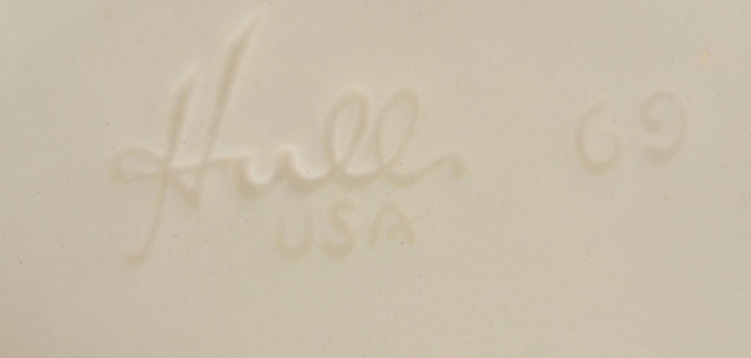 Hull Pottery Swan Centerpiece Bowl With Cygnet Accent Bowls | EBTH