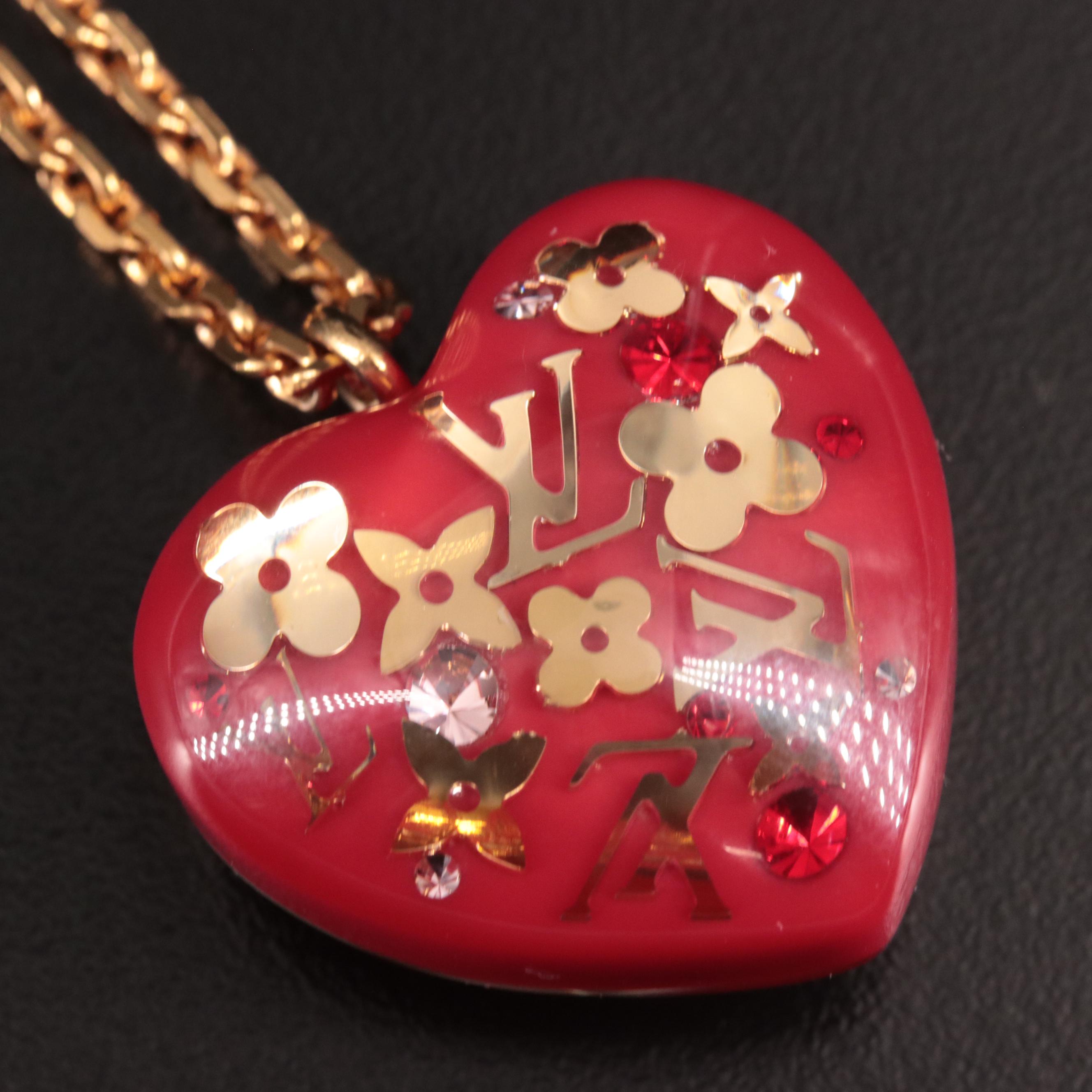 Louis Vuitton "Pandantif Cool Uncle John" Heart Pendant Necklace | EBTH