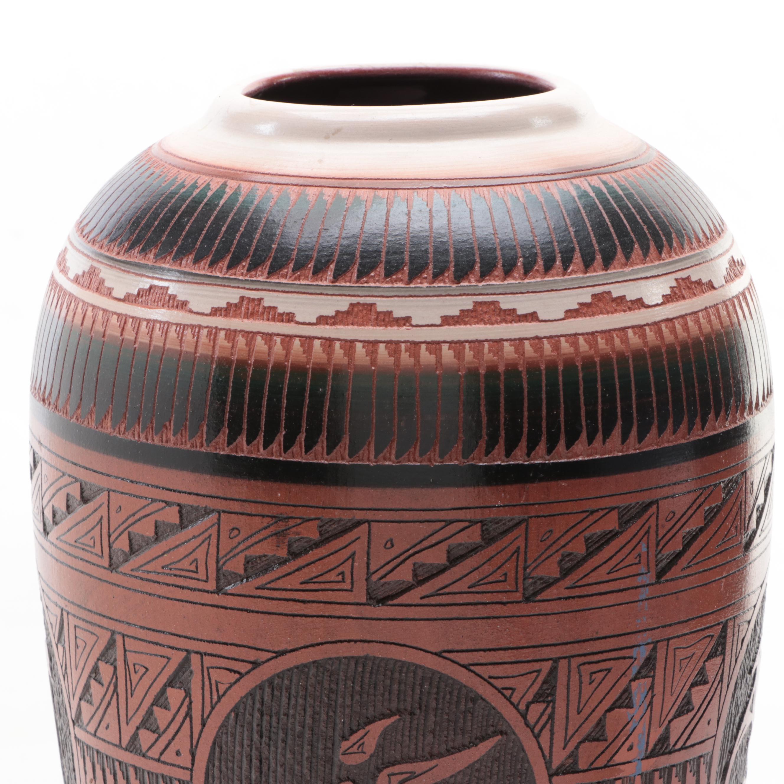Mitchell Blackhorse Navajo Dine Handmade Sgraffito Earthenware Vase | EBTH