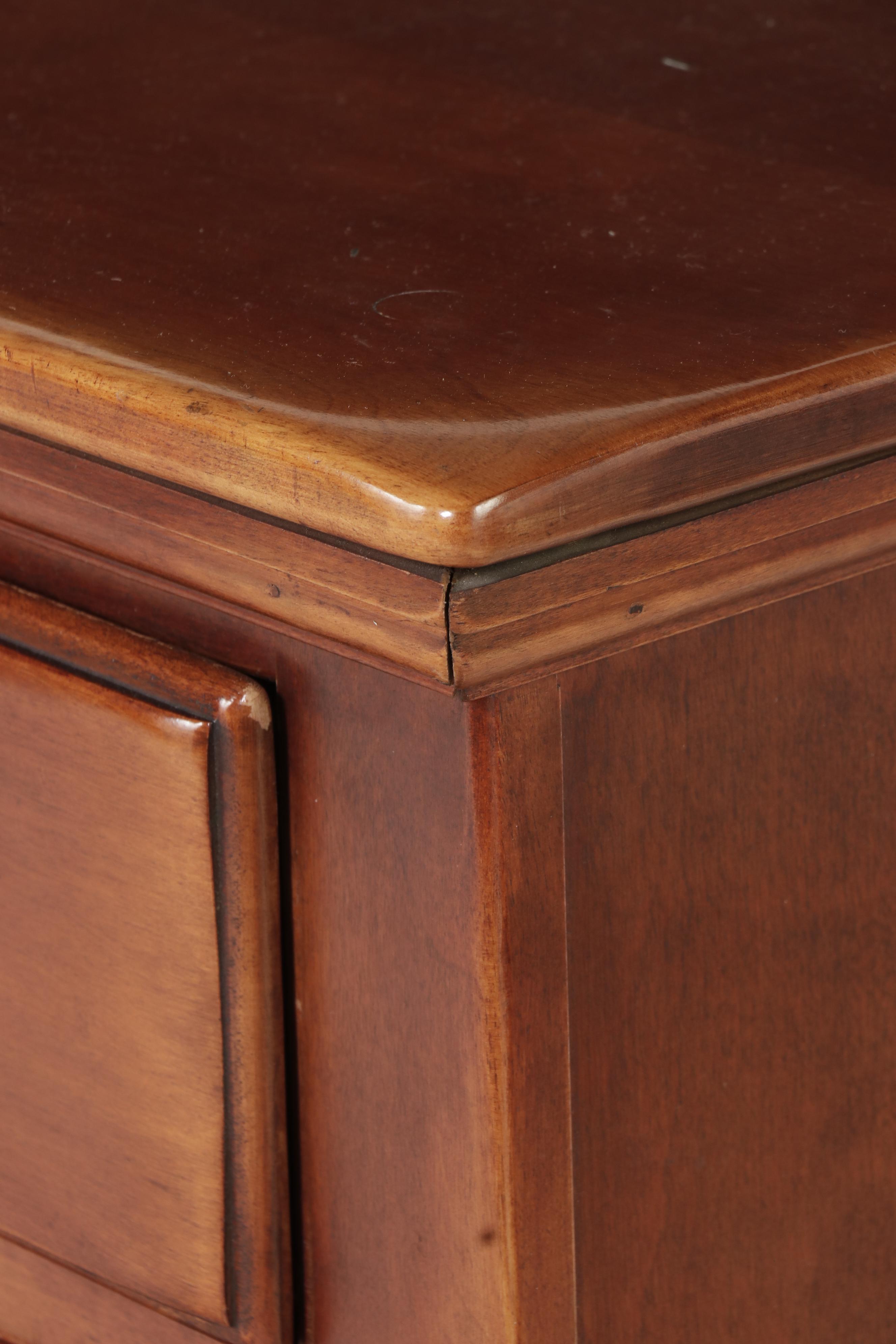 Cushman "Colonial Creation" Maple Sideboard, 20th Century | EBTH