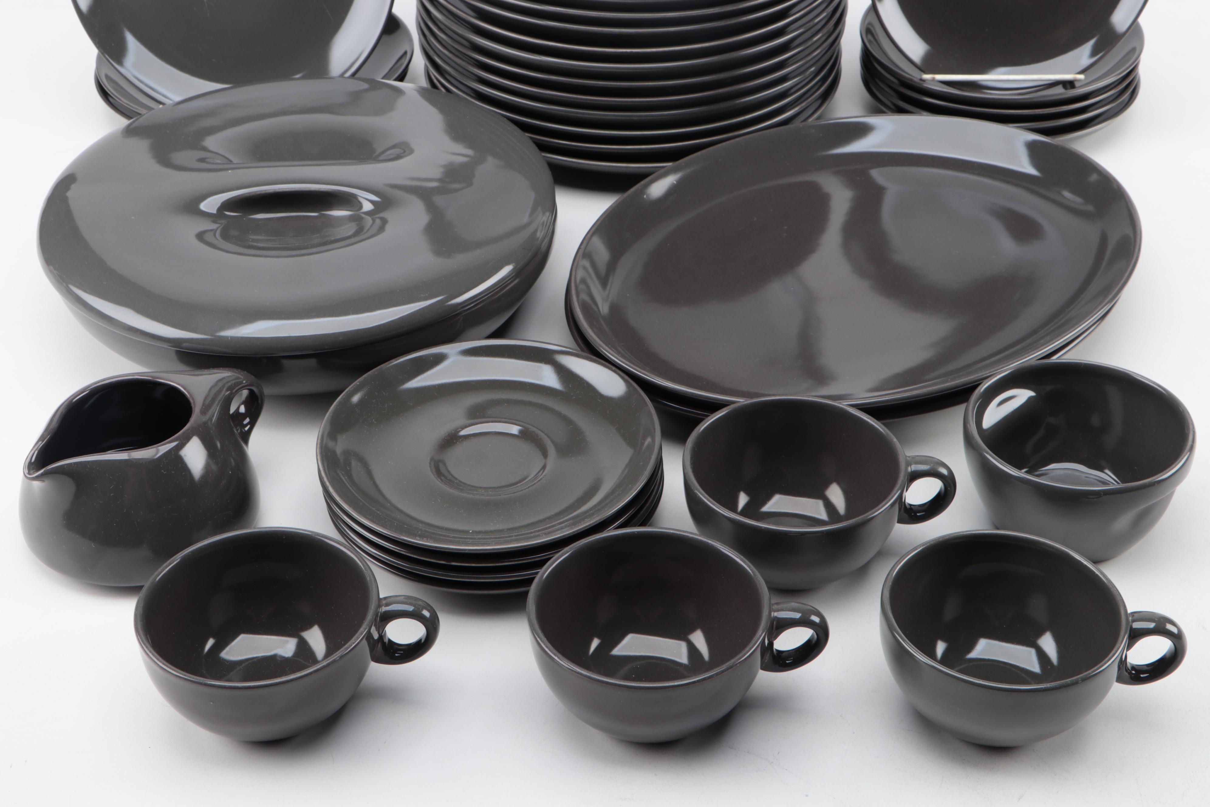 Russel Wright "Iroquois Charcoal" Ceramic Dinnerware, 1954-1965 | EBTH