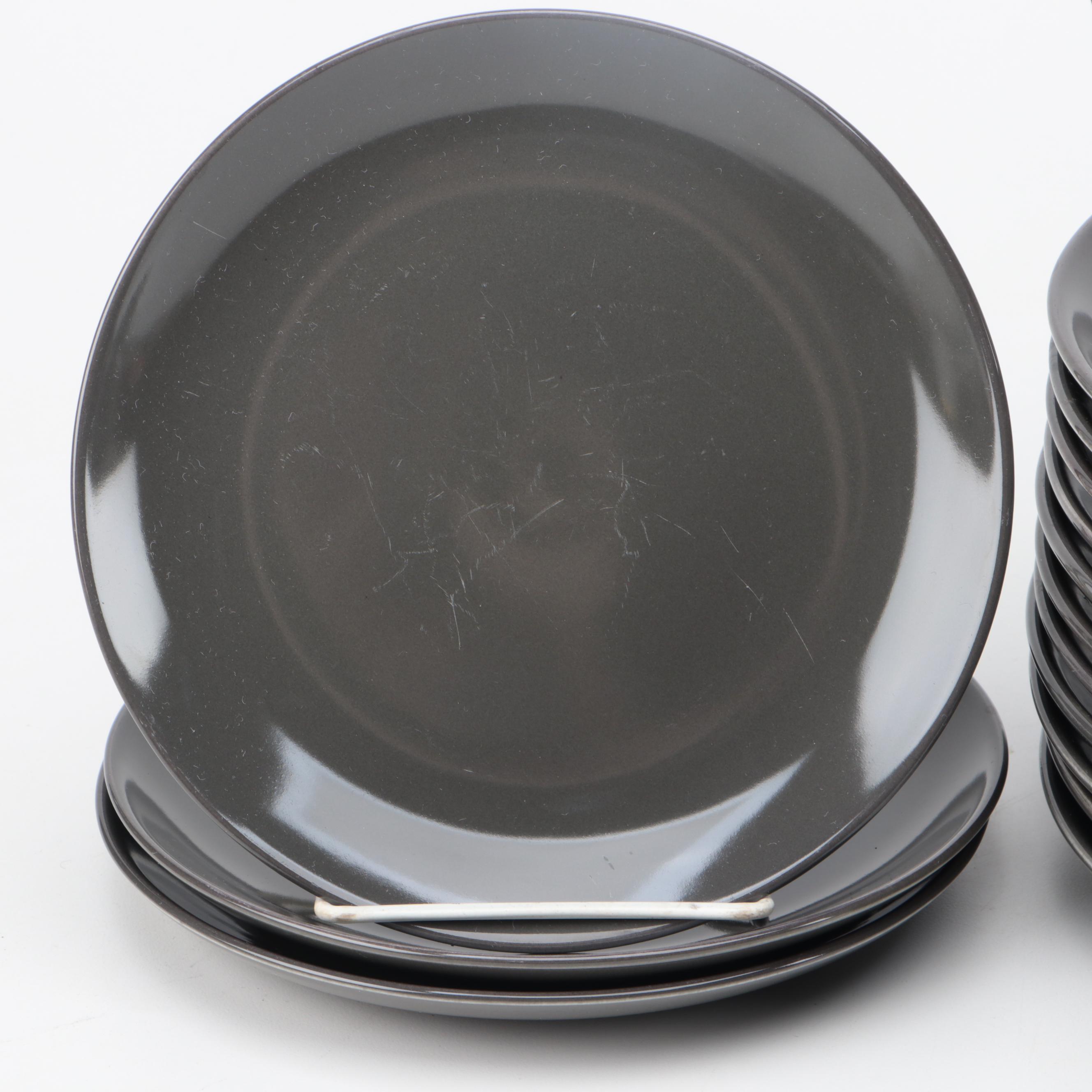 Russel Wright "Iroquois Charcoal" Ceramic Dinnerware, 1954-1965 | EBTH