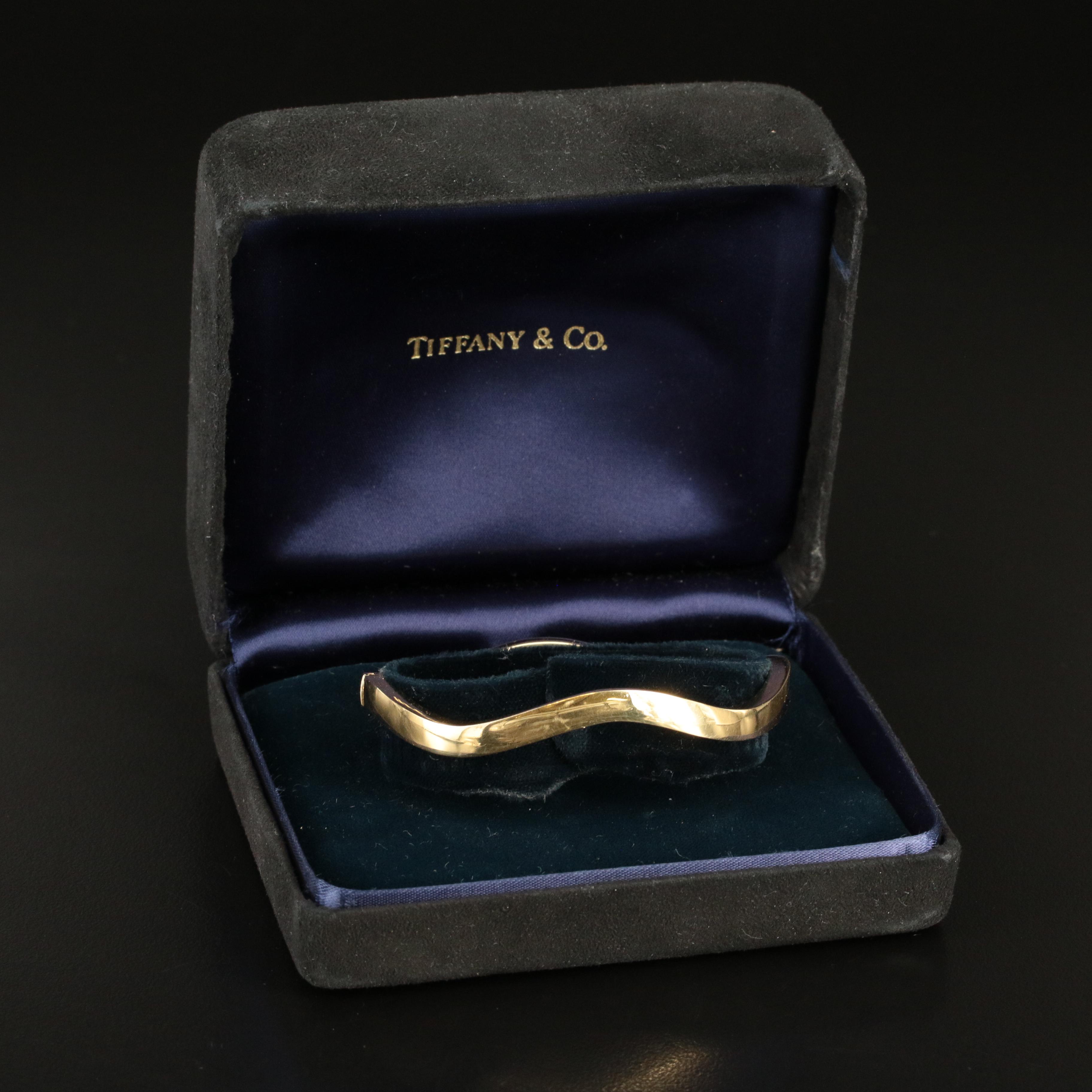 Tiffany & Co. 18K "Zig Zag Wave" Bracelet | EBTH