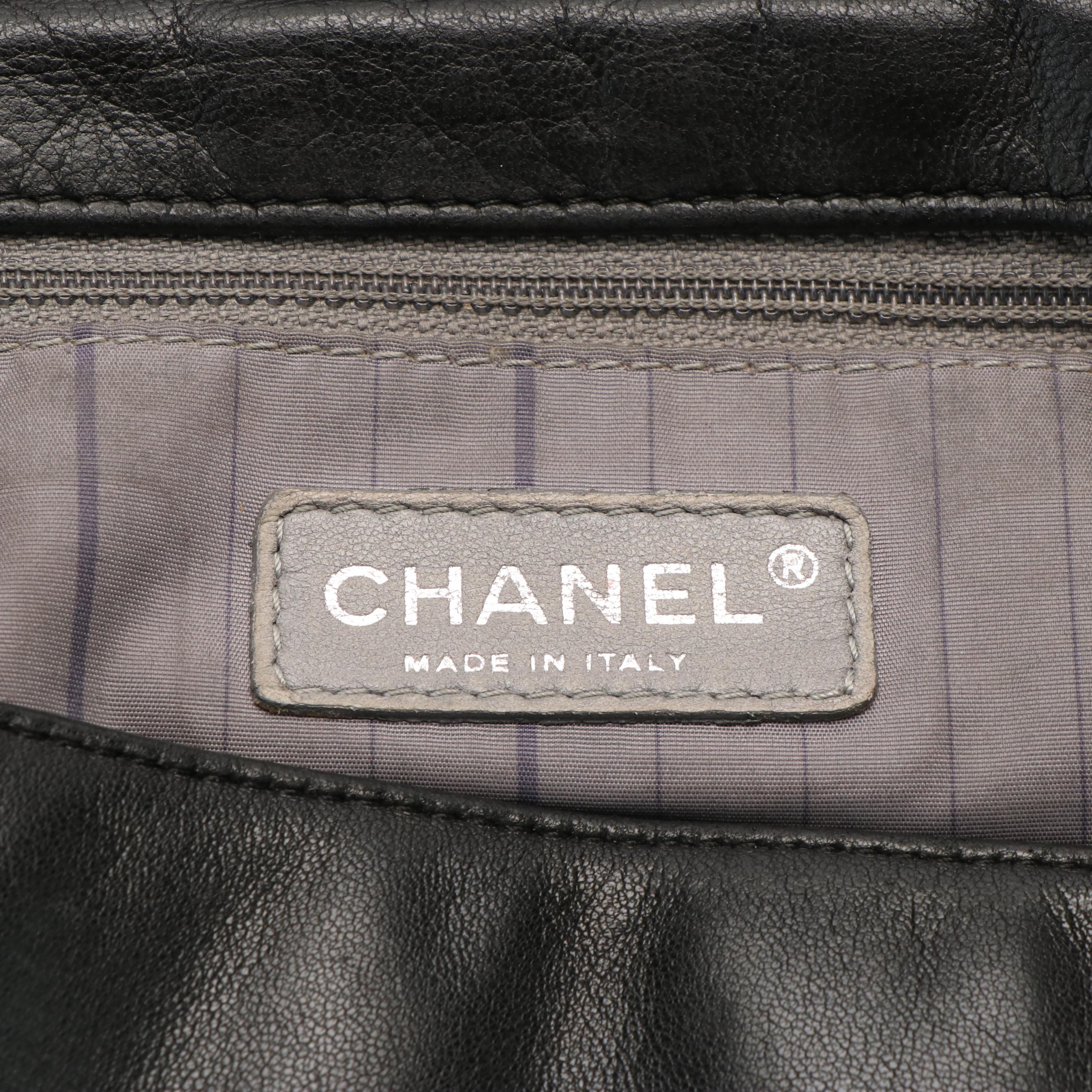 Chanel Chain Flap Bag with Interlocking Studded CC Logo | EBTH