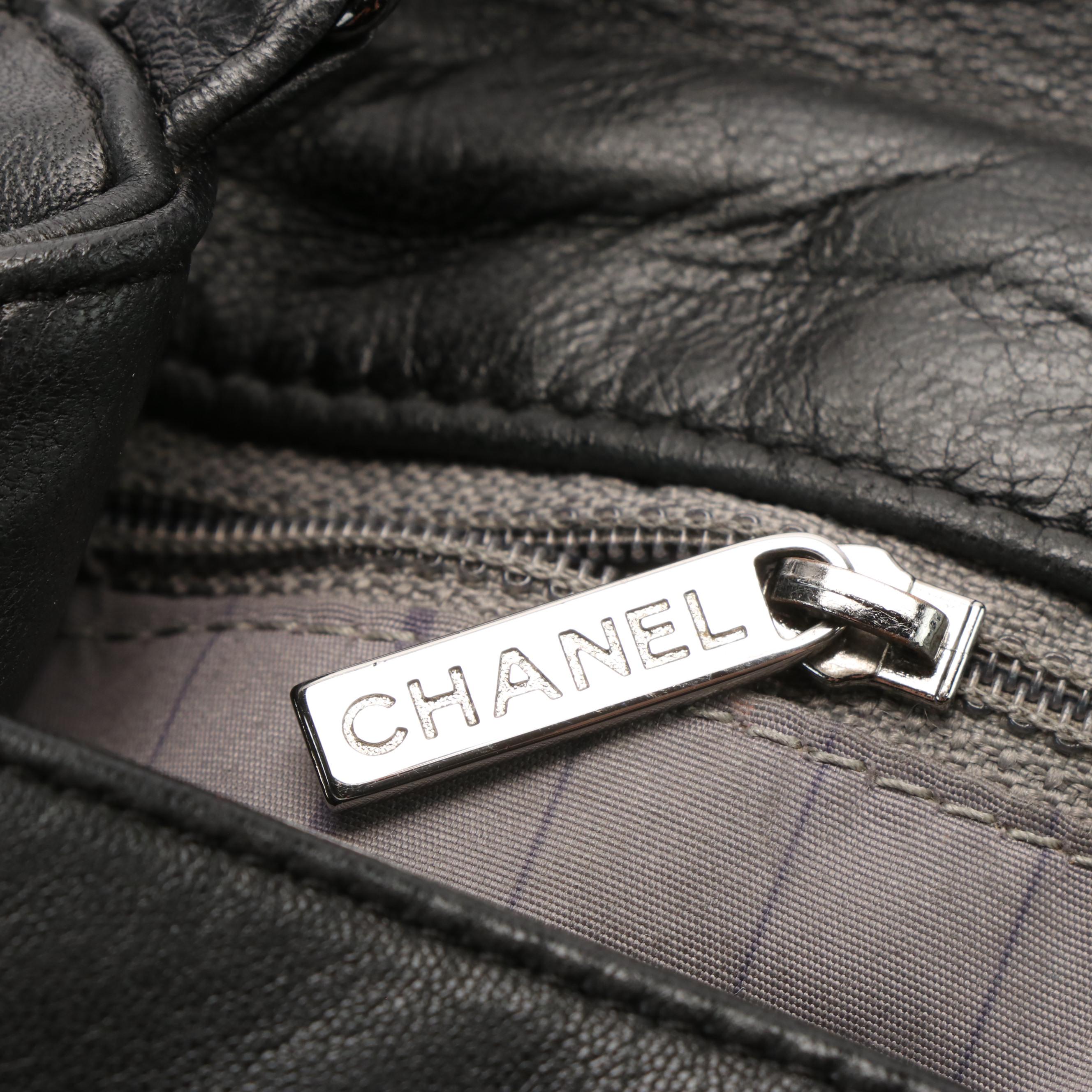 Chanel Chain Flap Bag with Interlocking Studded CC Logo | EBTH