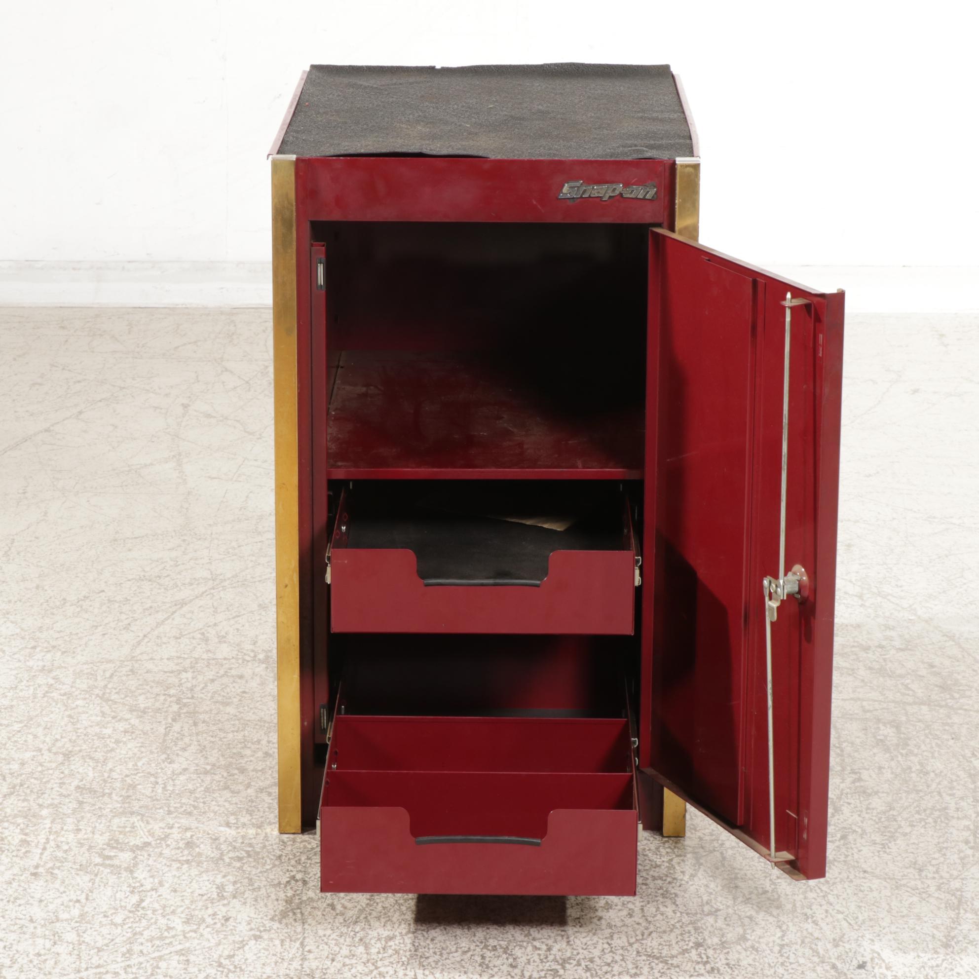 Snap-On Maroon Tool Cabinet | EBTH