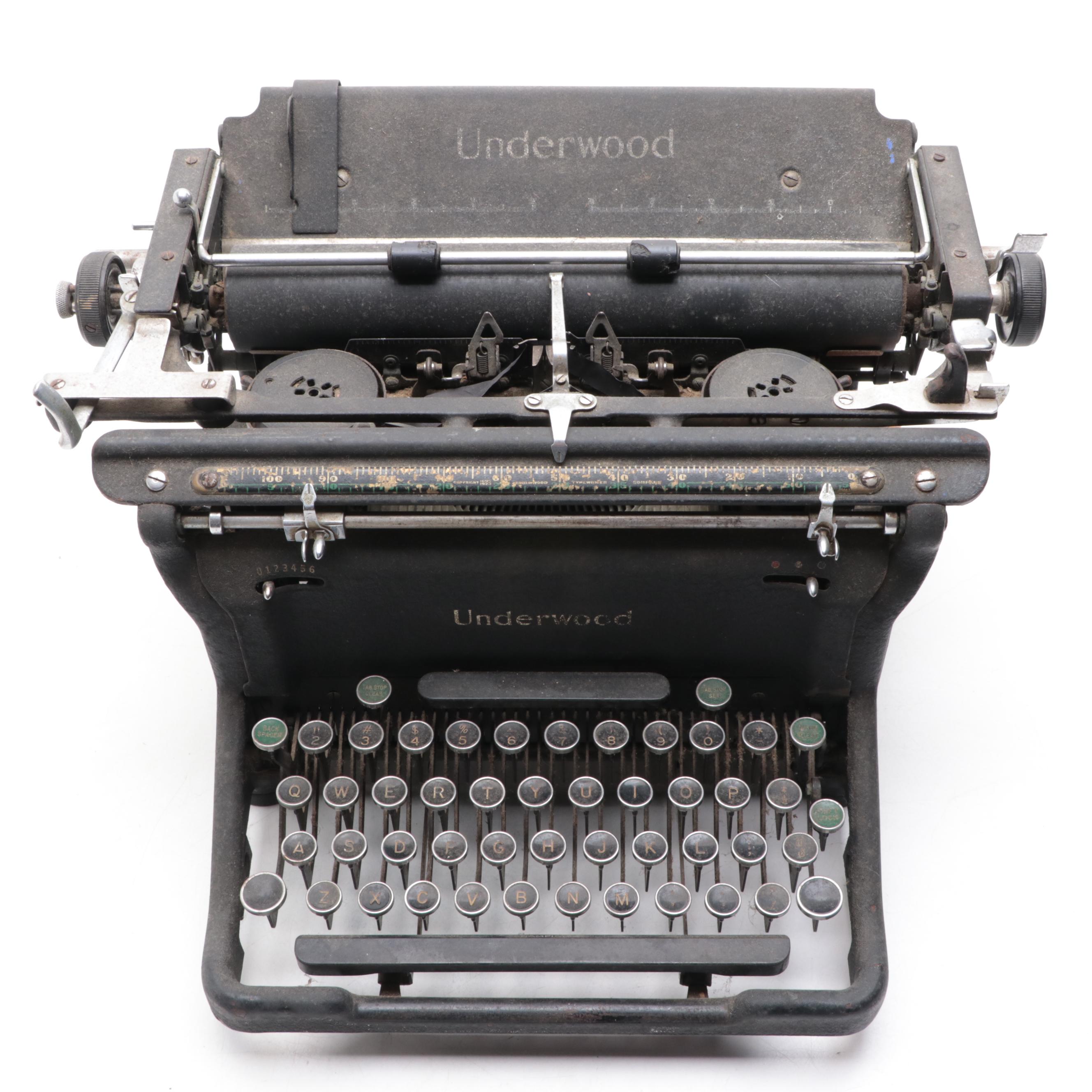 Underwood "S Model" Typewriter, 1941 | EBTH