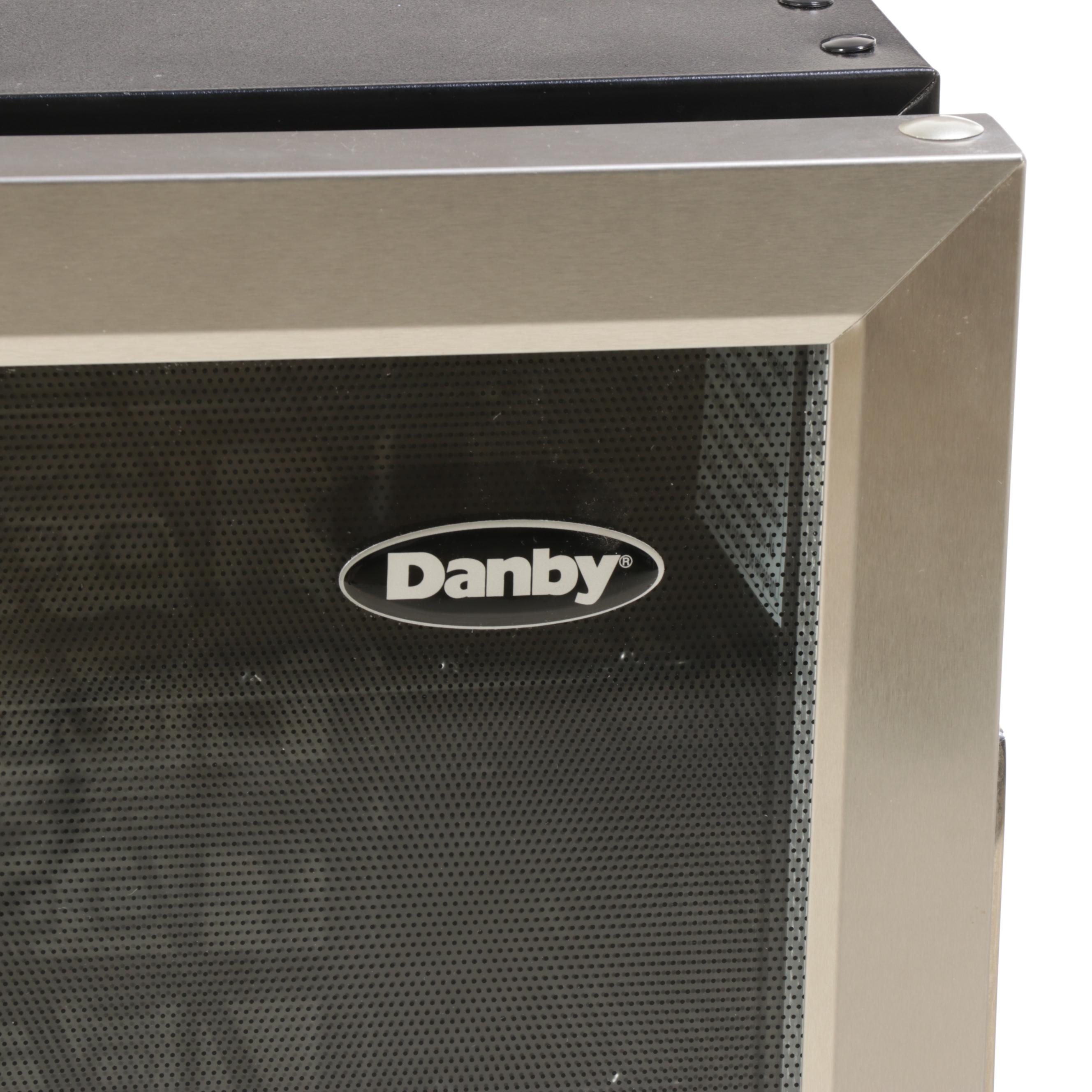 Danny Wine Cooler Refrigerator | EBTH