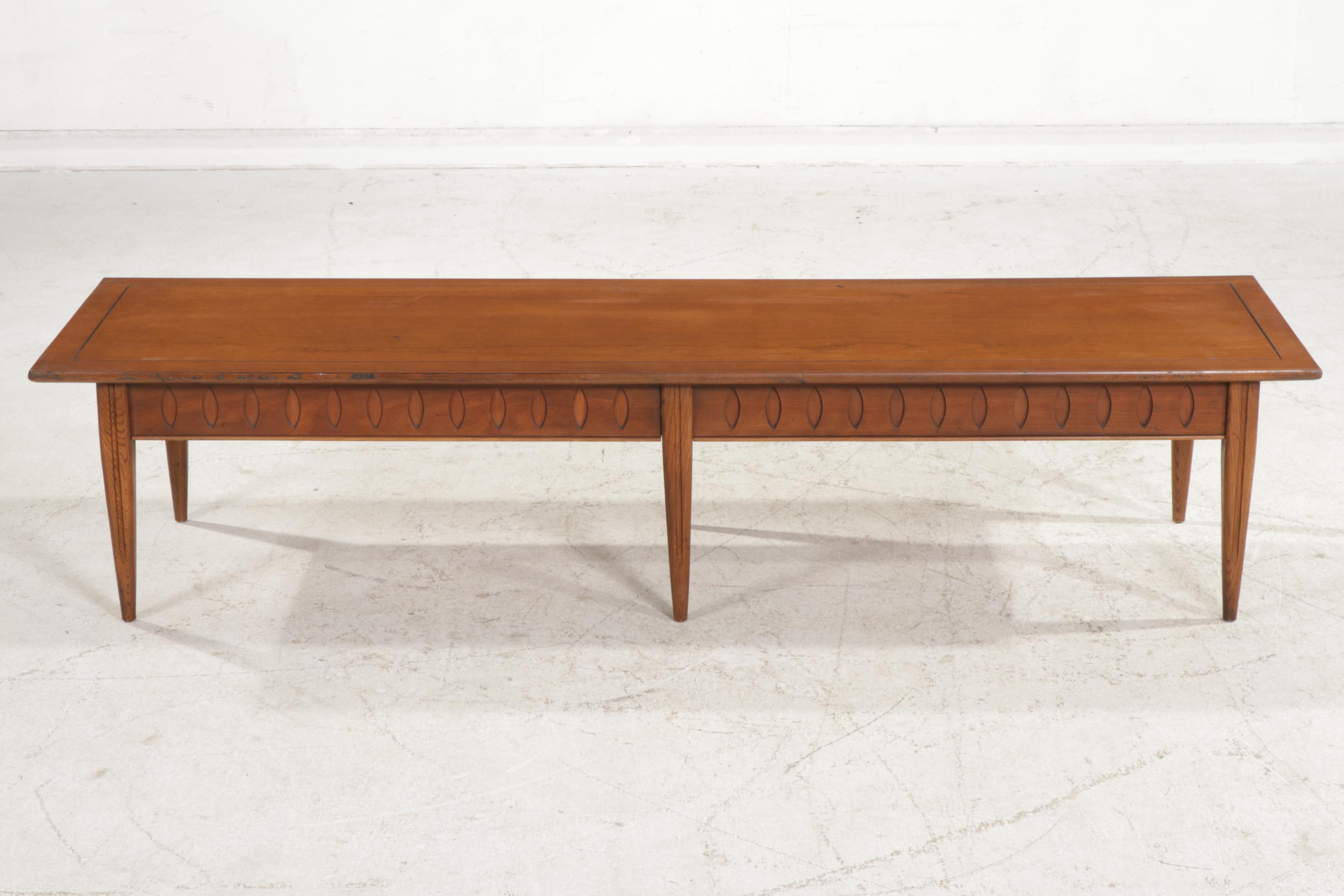 Bassett Mid Century Modern Pecan Coffee Table | EBTH
