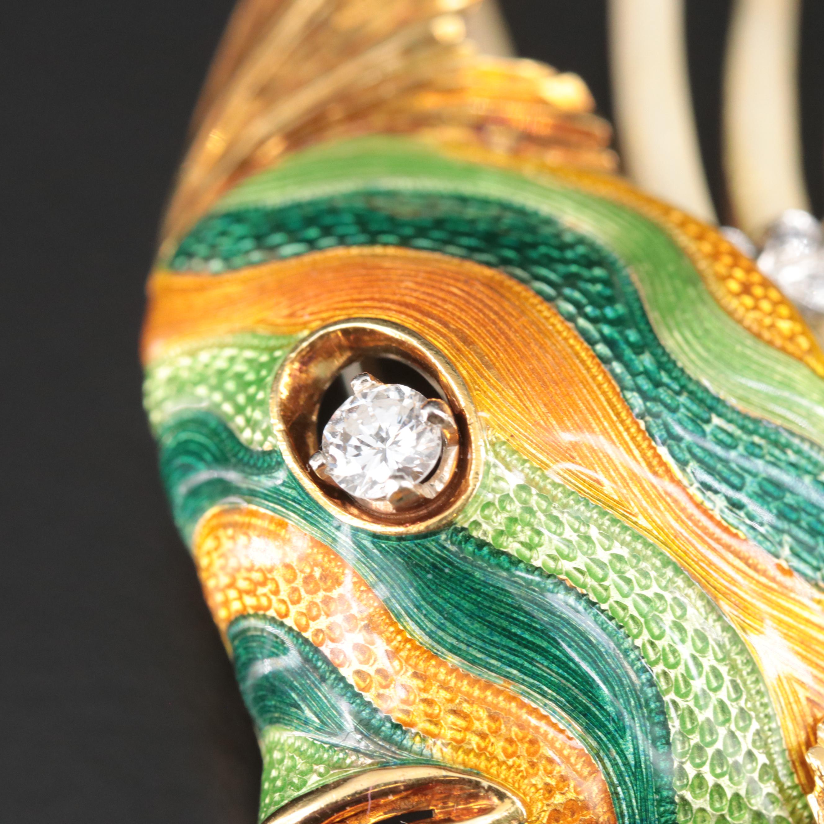 18K 0.30 CTW Diamond Enameled Tropical Fish Bone Brooch | EBTH