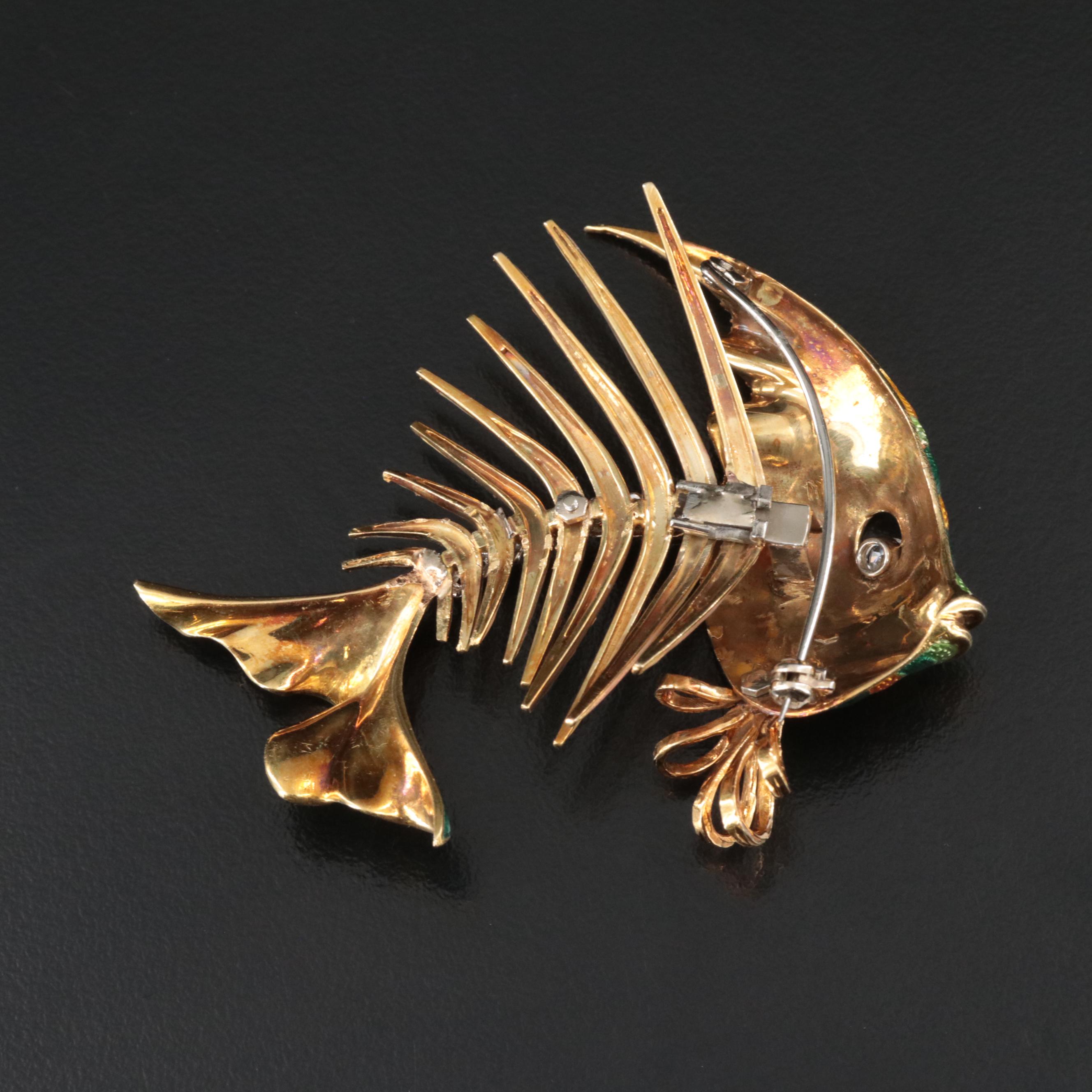 18K 0.30 CTW Diamond Enameled Tropical Fish Bone Brooch | EBTH