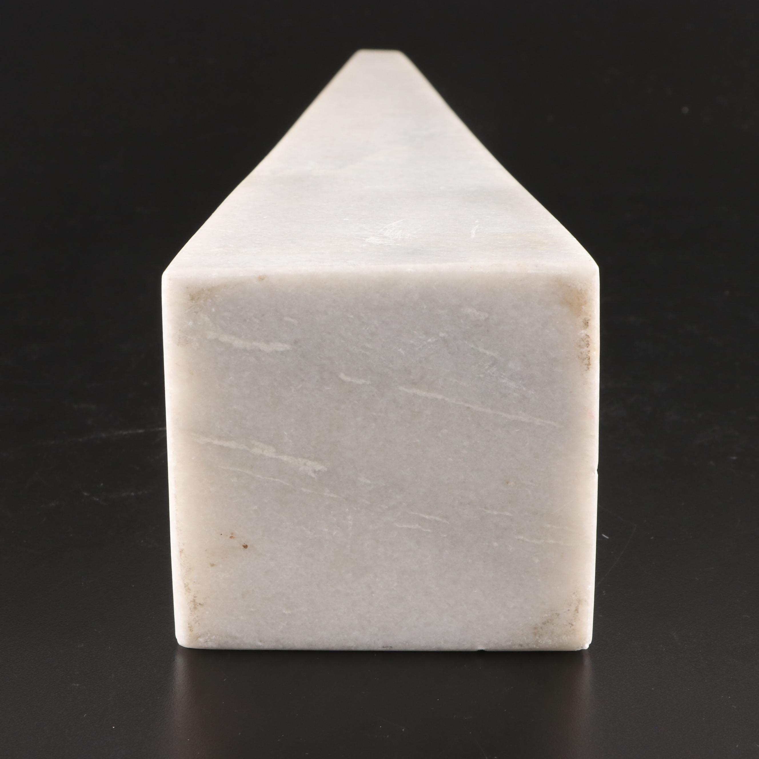 Pair of White Alabaster Marble Tabletop Obelisks | EBTH