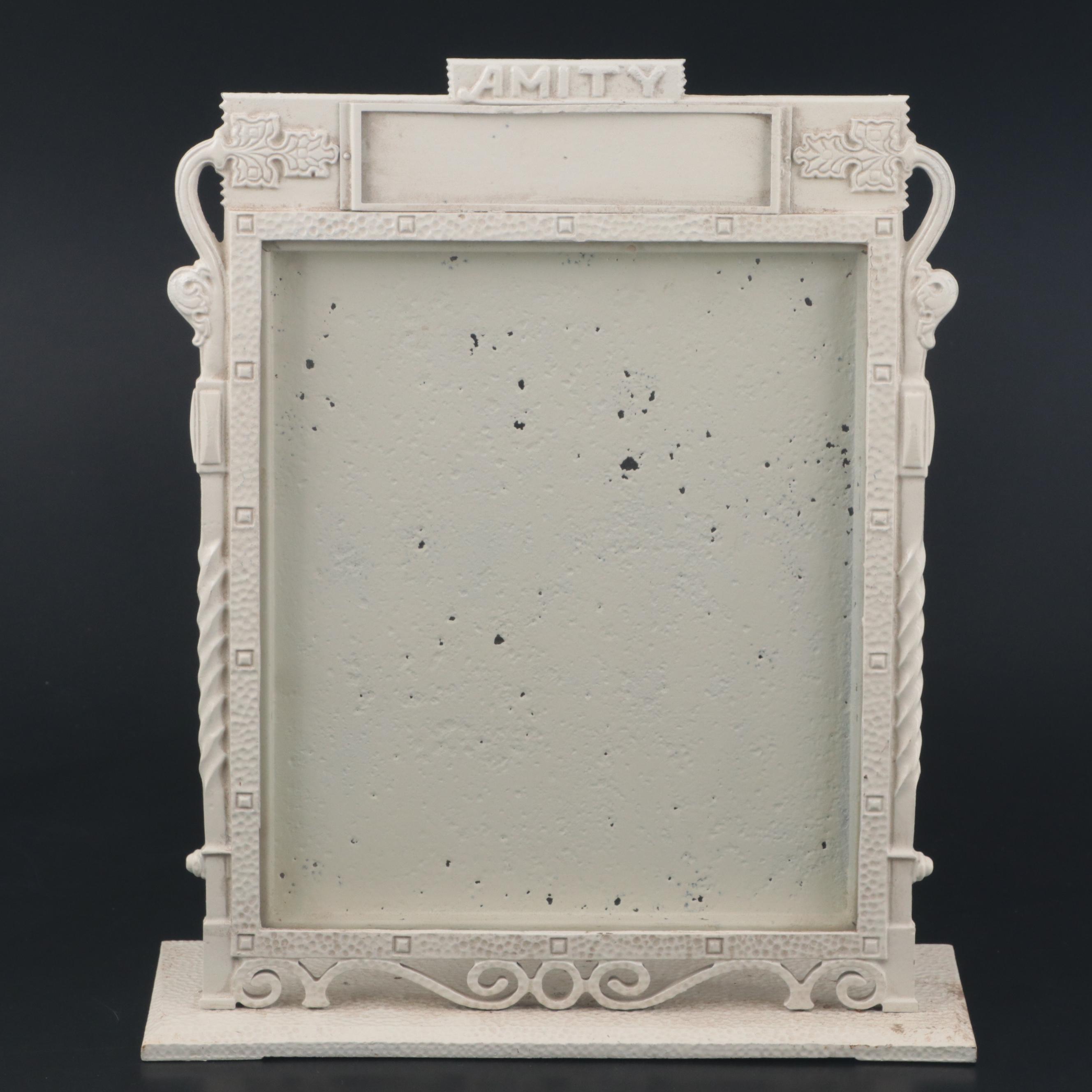 Moe Brothers Mfg. Filigree Hammered Painted Cast Iron Display Stand | EBTH